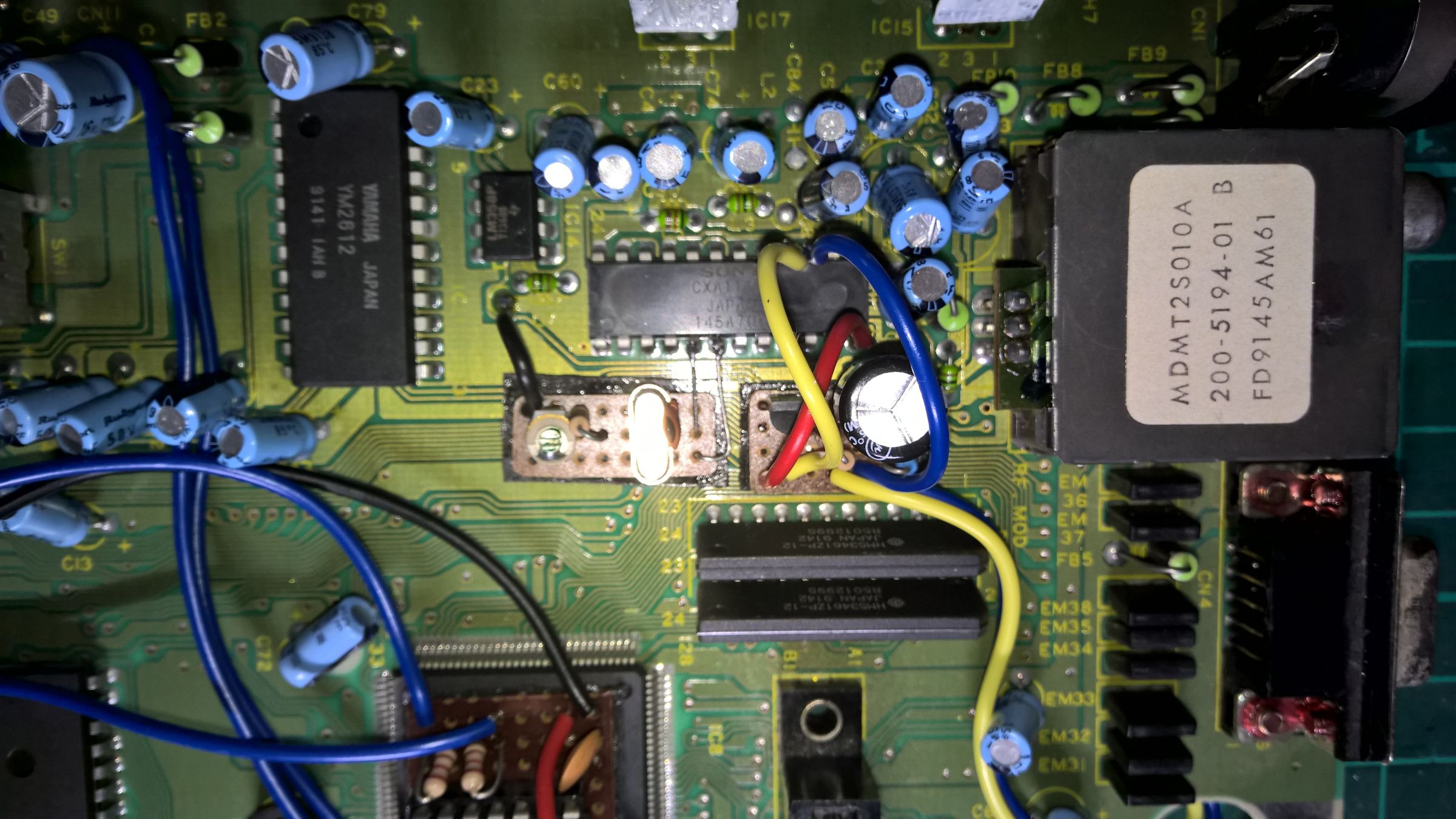 Mega Drive (Genesis) AV Output Mod Using EXT Port : 5 Steps (with ...