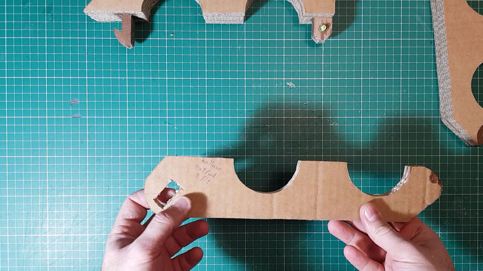 DIY Working Cardboard Handcuffs : 6 Steps (with Pictures) - Instructables