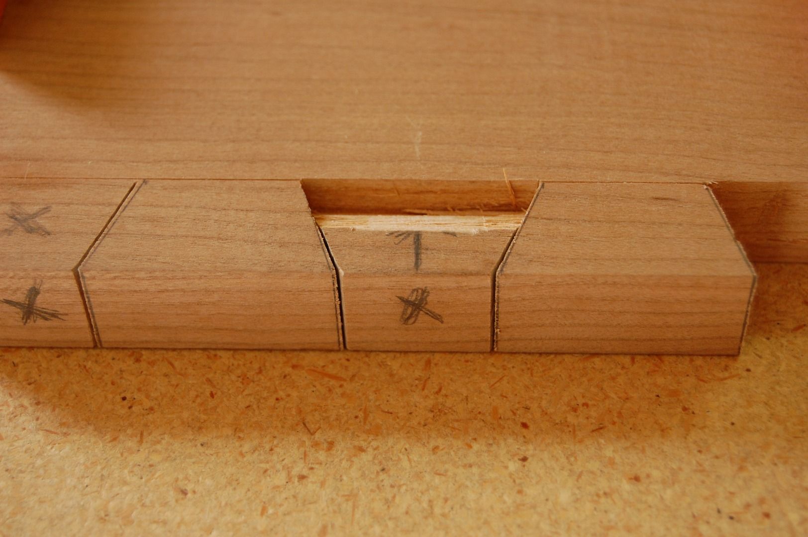 Hand Cut Dovetails for Dummies : 10 Steps (with Pictures) - Instructables