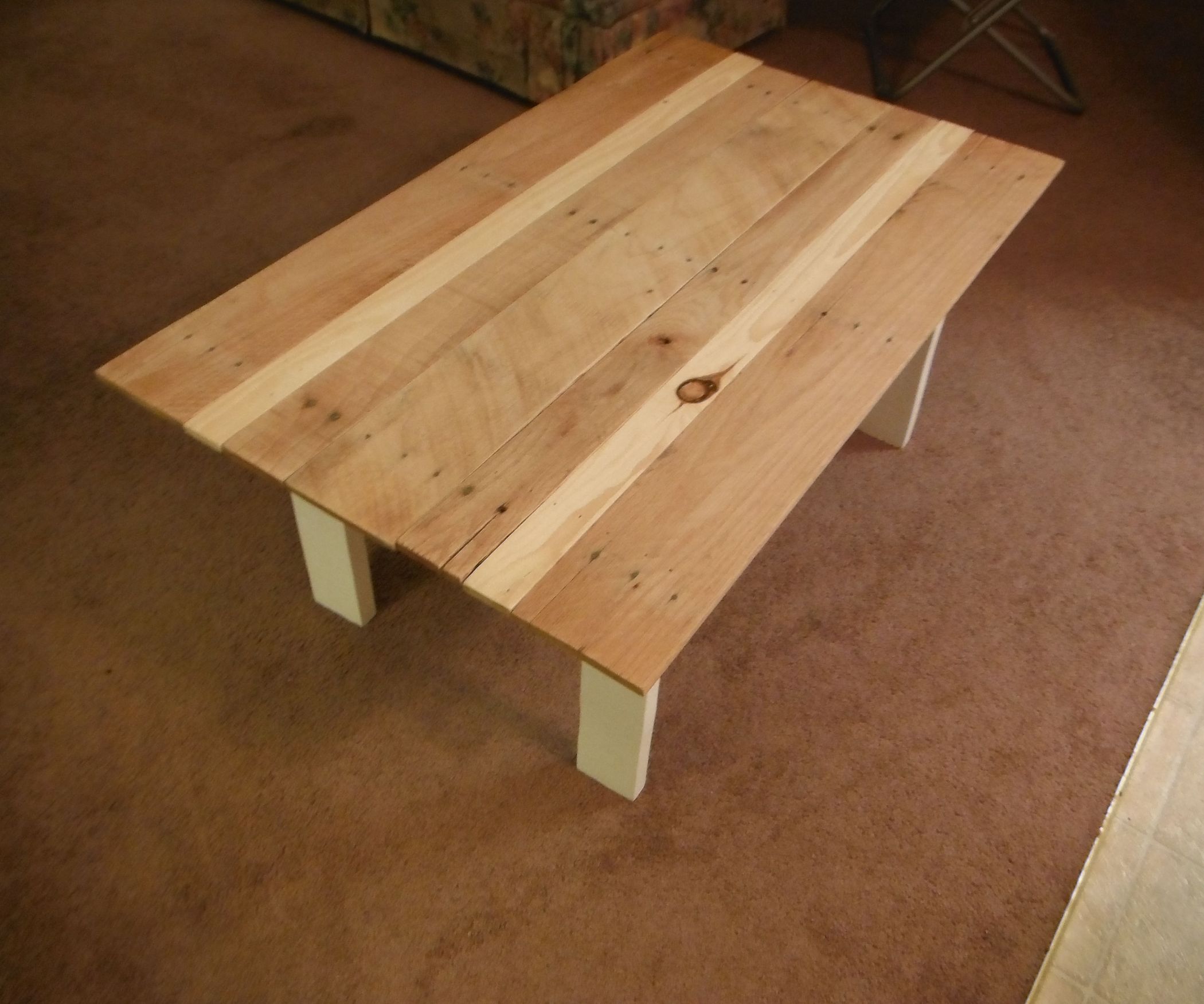 Recycled Wood Coffee Table : 5 Steps (with Pictures) - Instructables