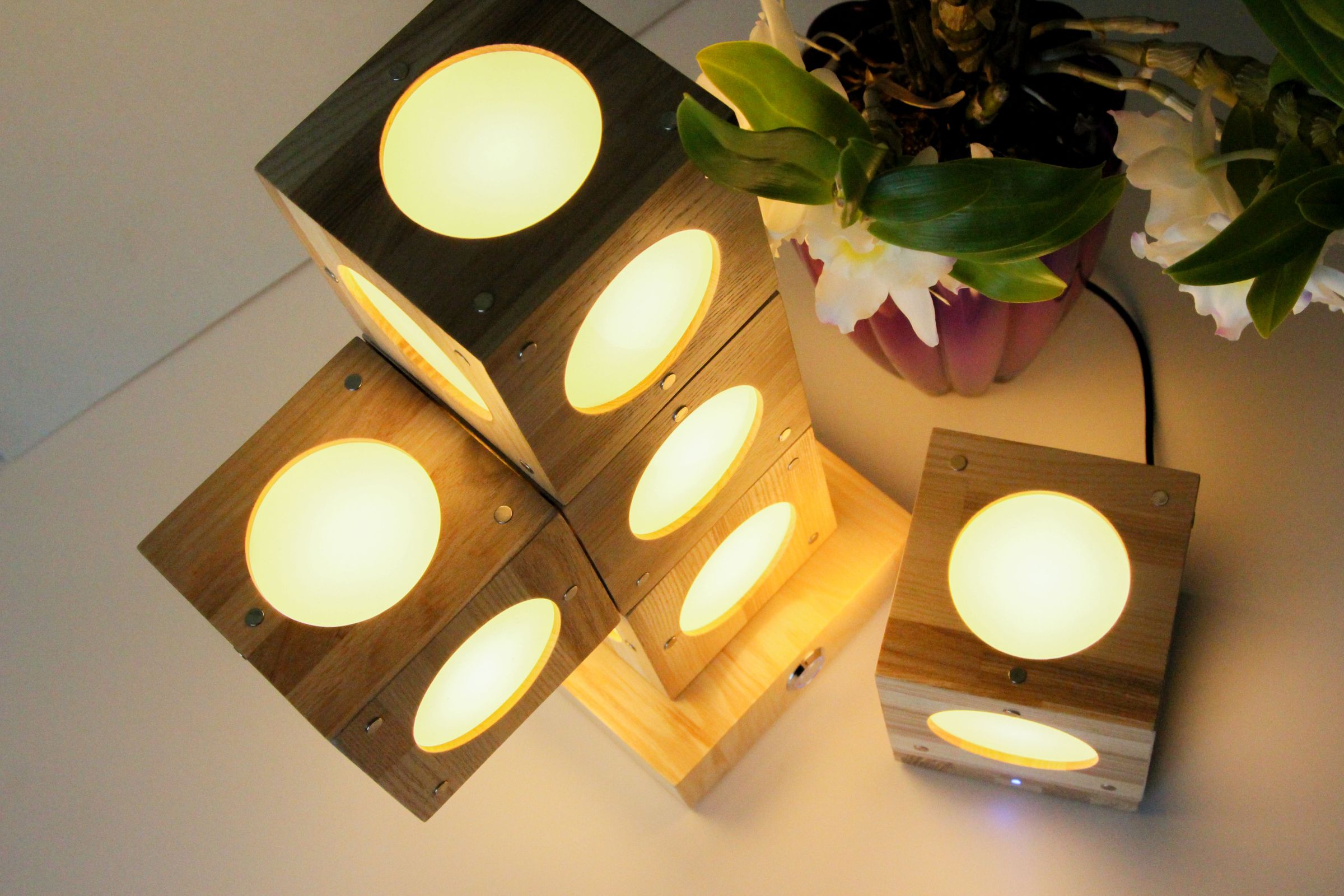 Easy Modular Magnetic Desk Lamp : 18 Steps (with Pictures) - Instructables