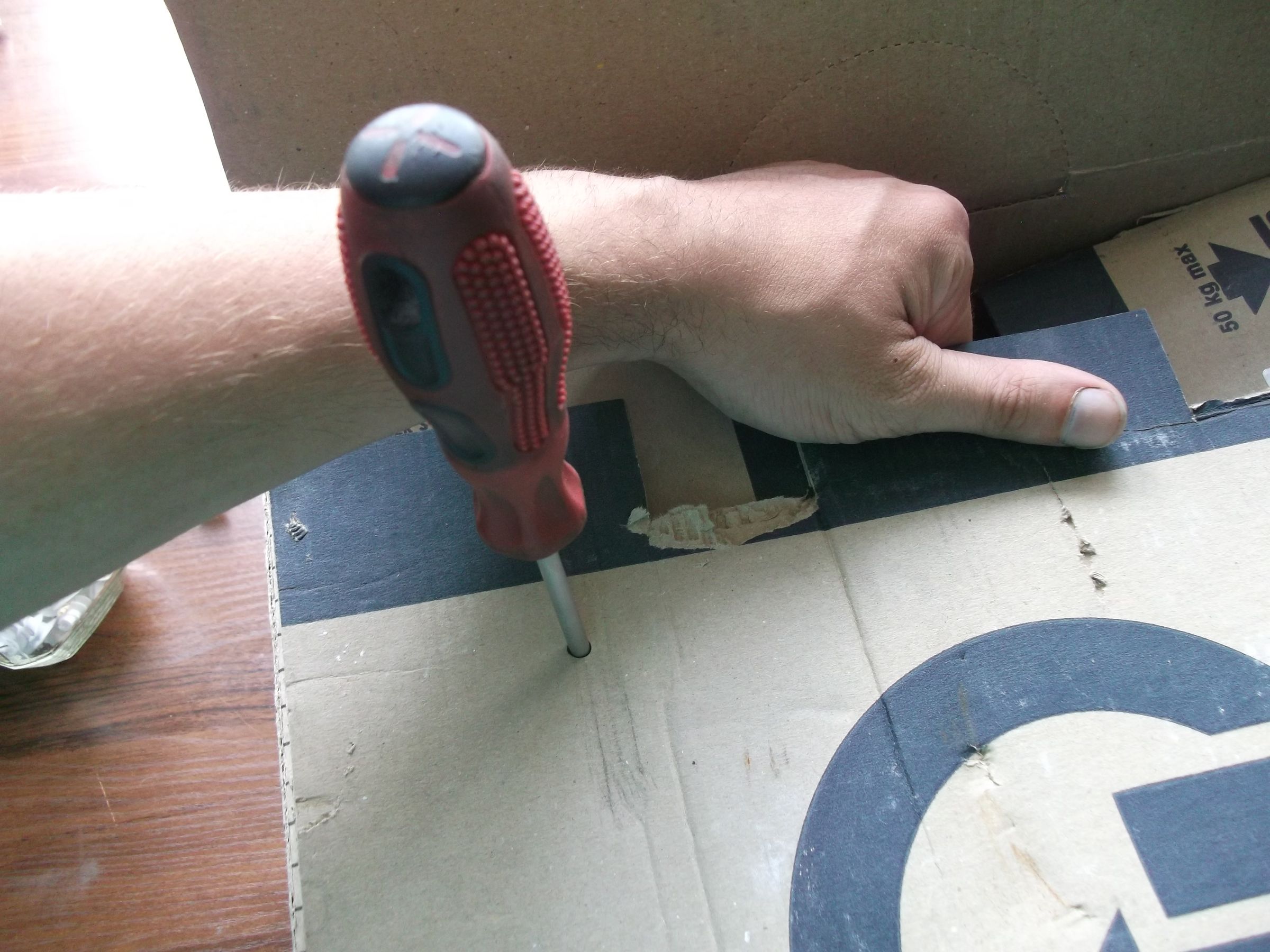 Screw Dat Box! (Packing Life Hack) : 4 Steps (with Pictures ...