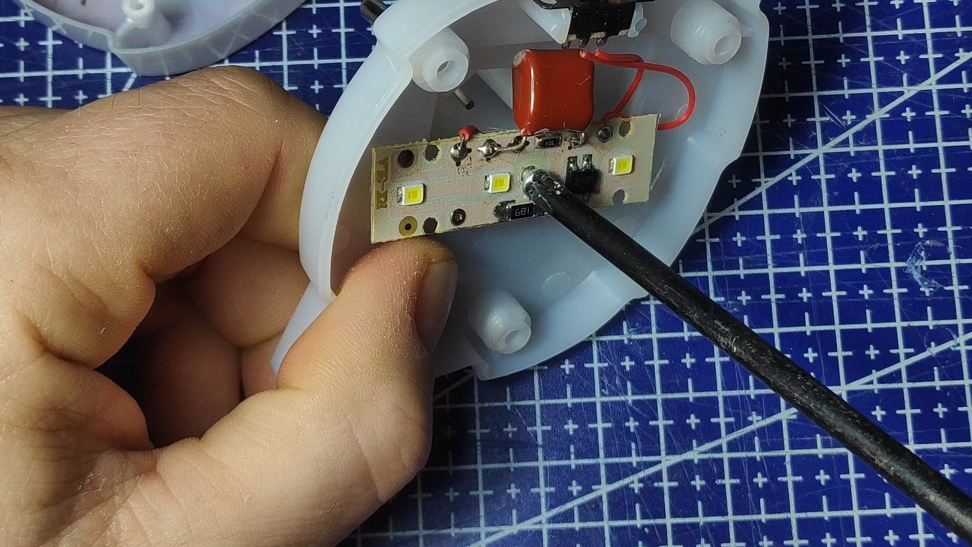 Fixing and Improving a Night Light : 5 Steps (with Pictures ...