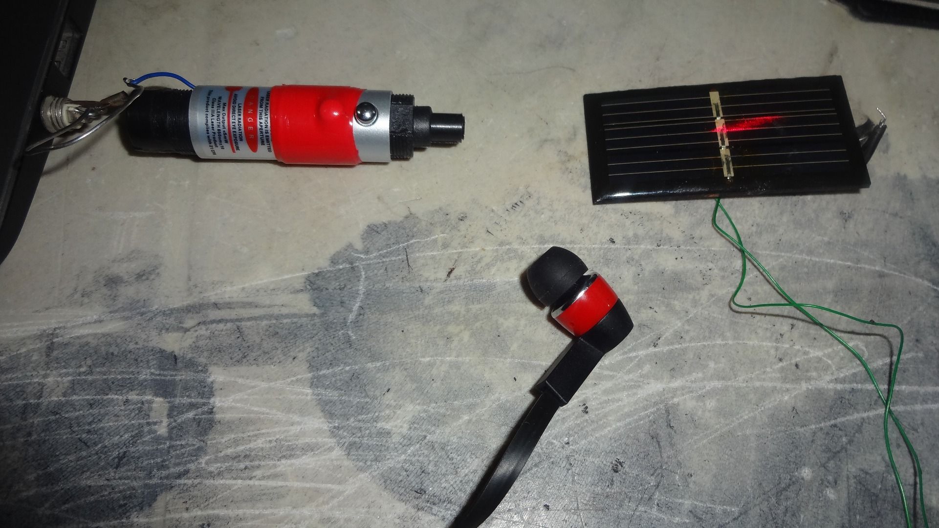 Sound Laser Using Laser Light and Solar Panel : 5 Steps (with Pictures ...