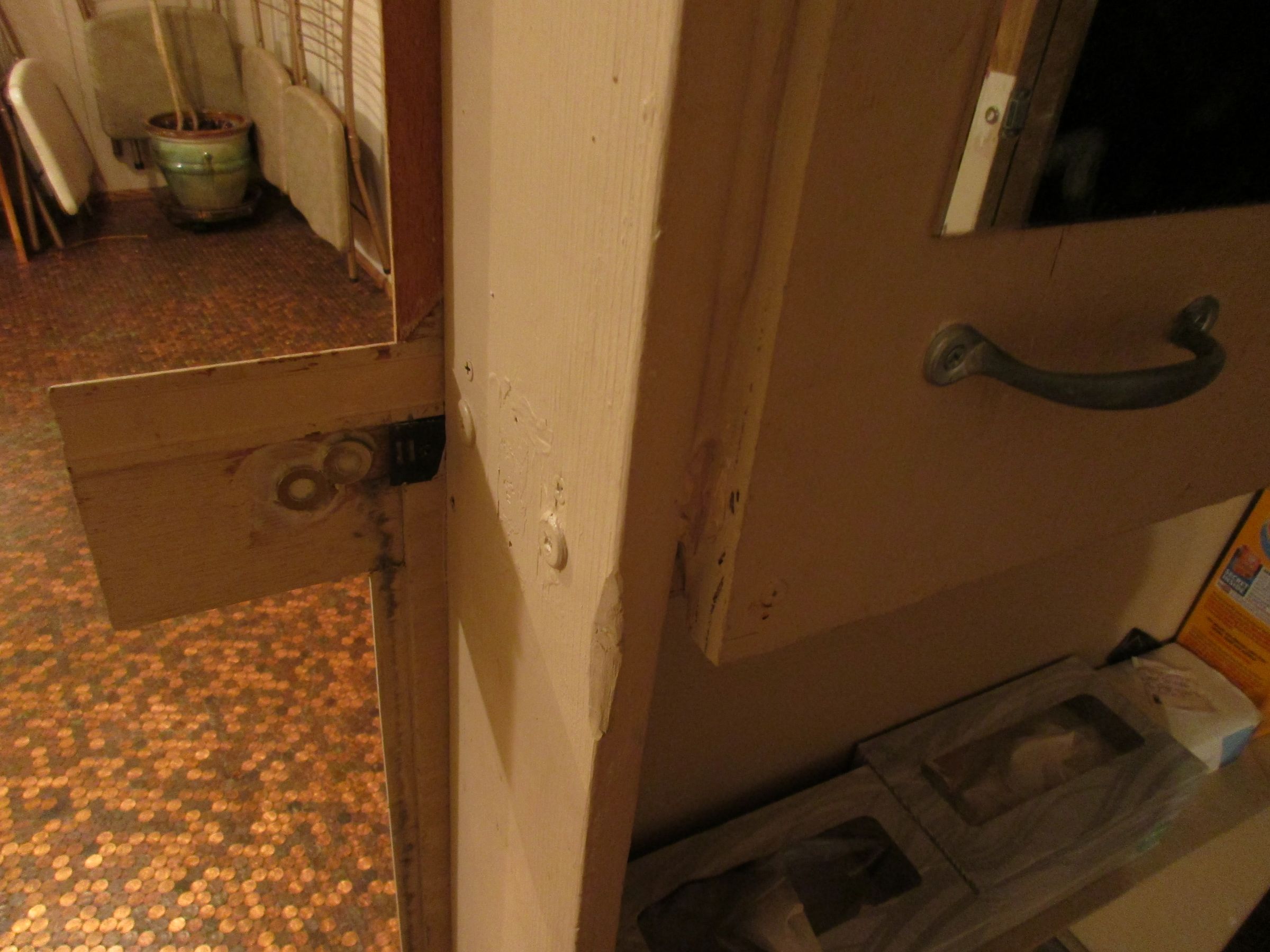Hidden Door : 4 Steps (with Pictures) - Instructables