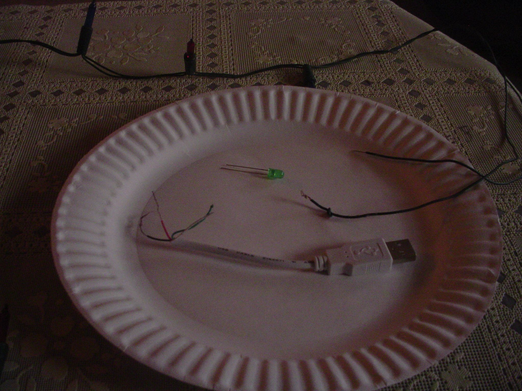 USB Powered LED/ Christmas Lights : 5 Steps - Instructables