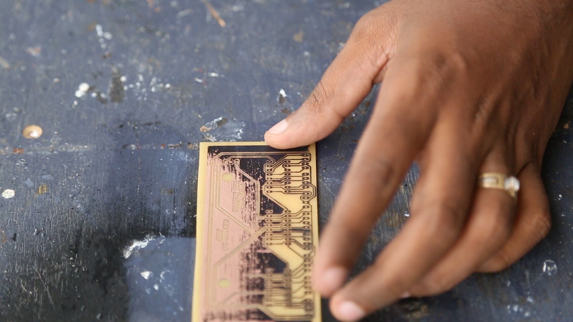 PCB Etching Using Toner Transfer Method : 9 Steps (with Pictures ...