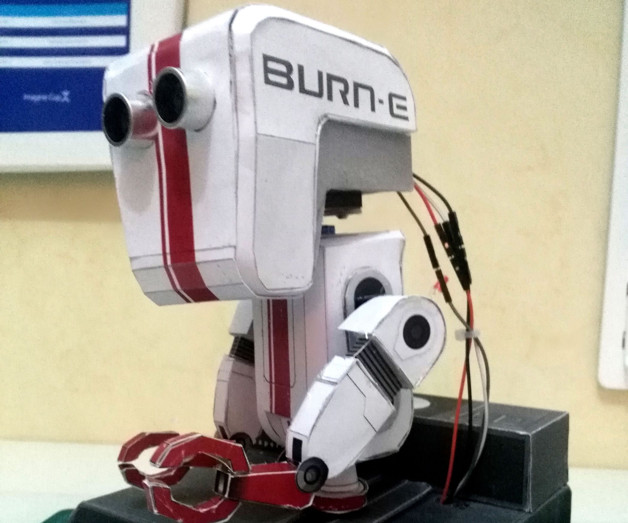 Burn-E PaperCraft Robot : 6 Steps (with Pictures) - Instructables