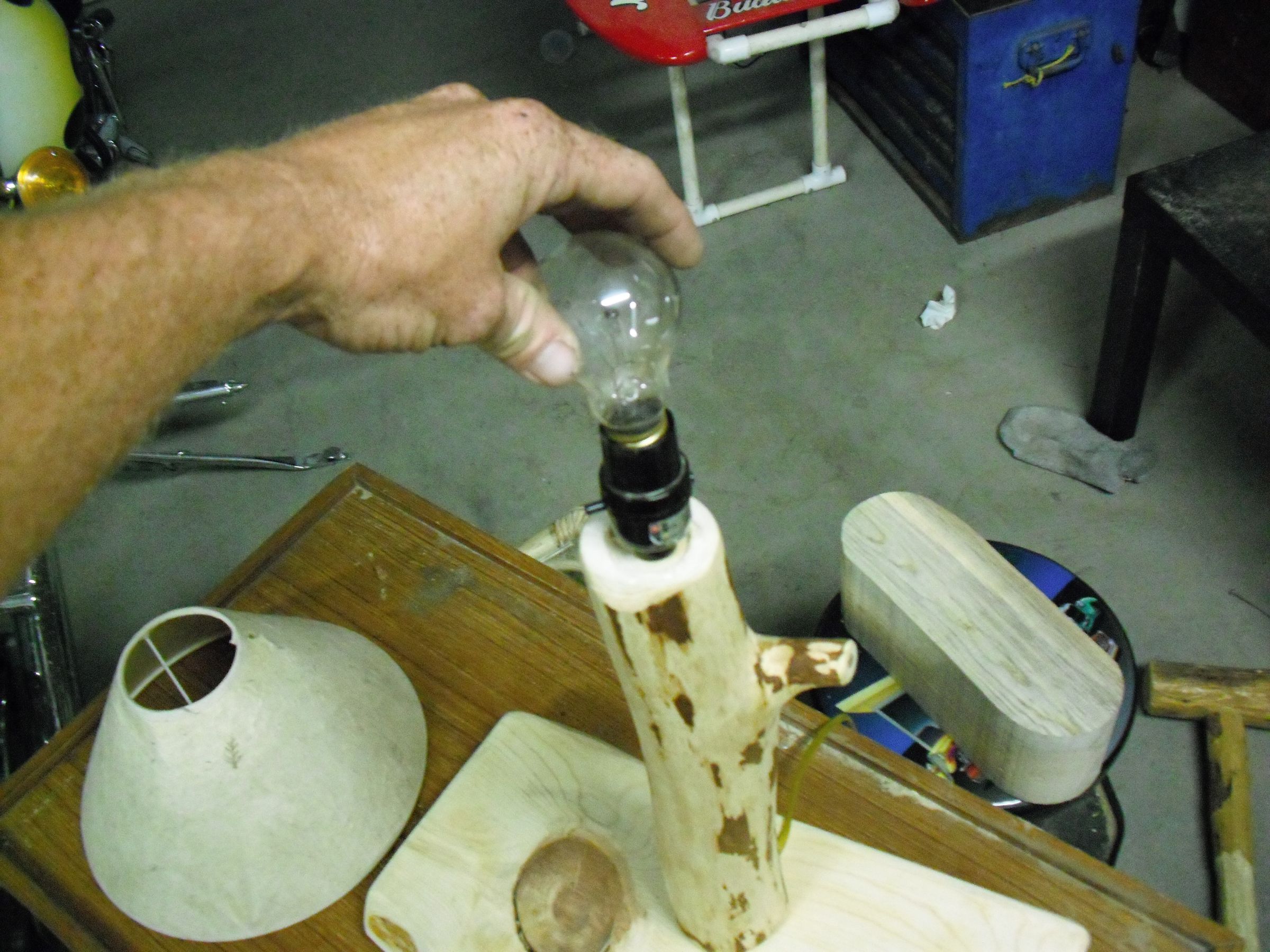 How to Make a Custom Pine Log Lamp on the Cheap! : 6 Steps - Instructables