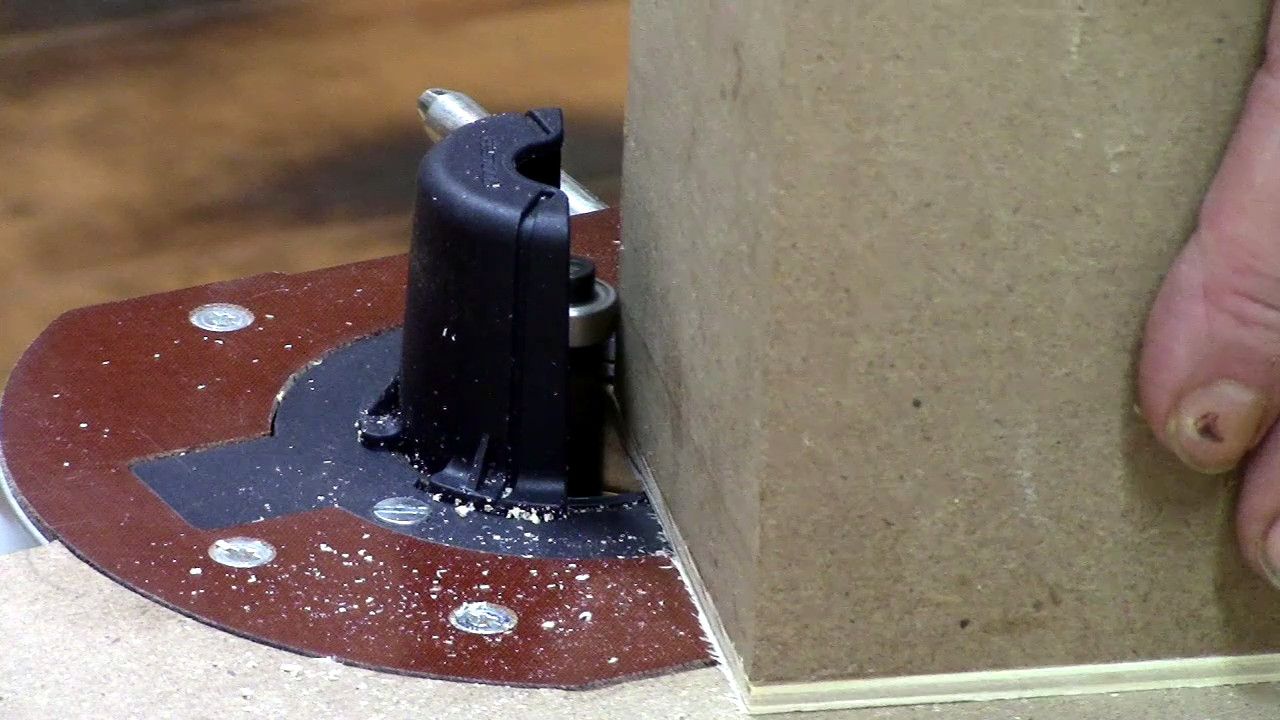 Mini Router Table With the Simplest Router Lift Ever : 12 Steps (with ...