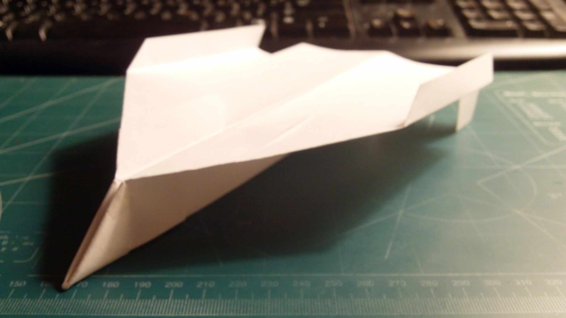 How to Make the Killer Owl Paper Airplane : 9 Steps - Instructables