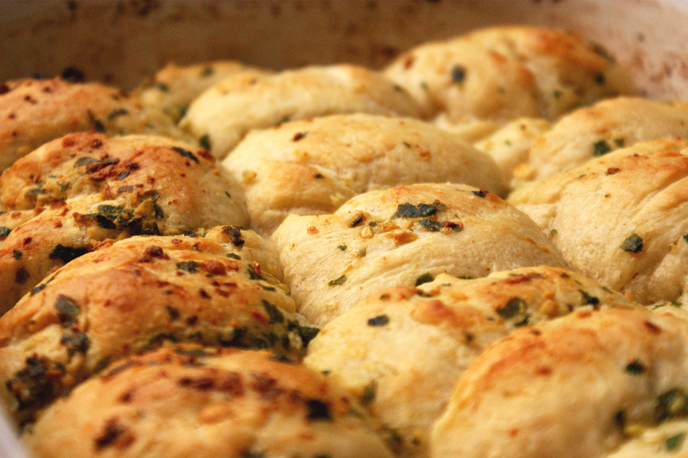 Tear 'n' Share Pull Apart Garlic Bread : 4 Steps (with Pictures ...