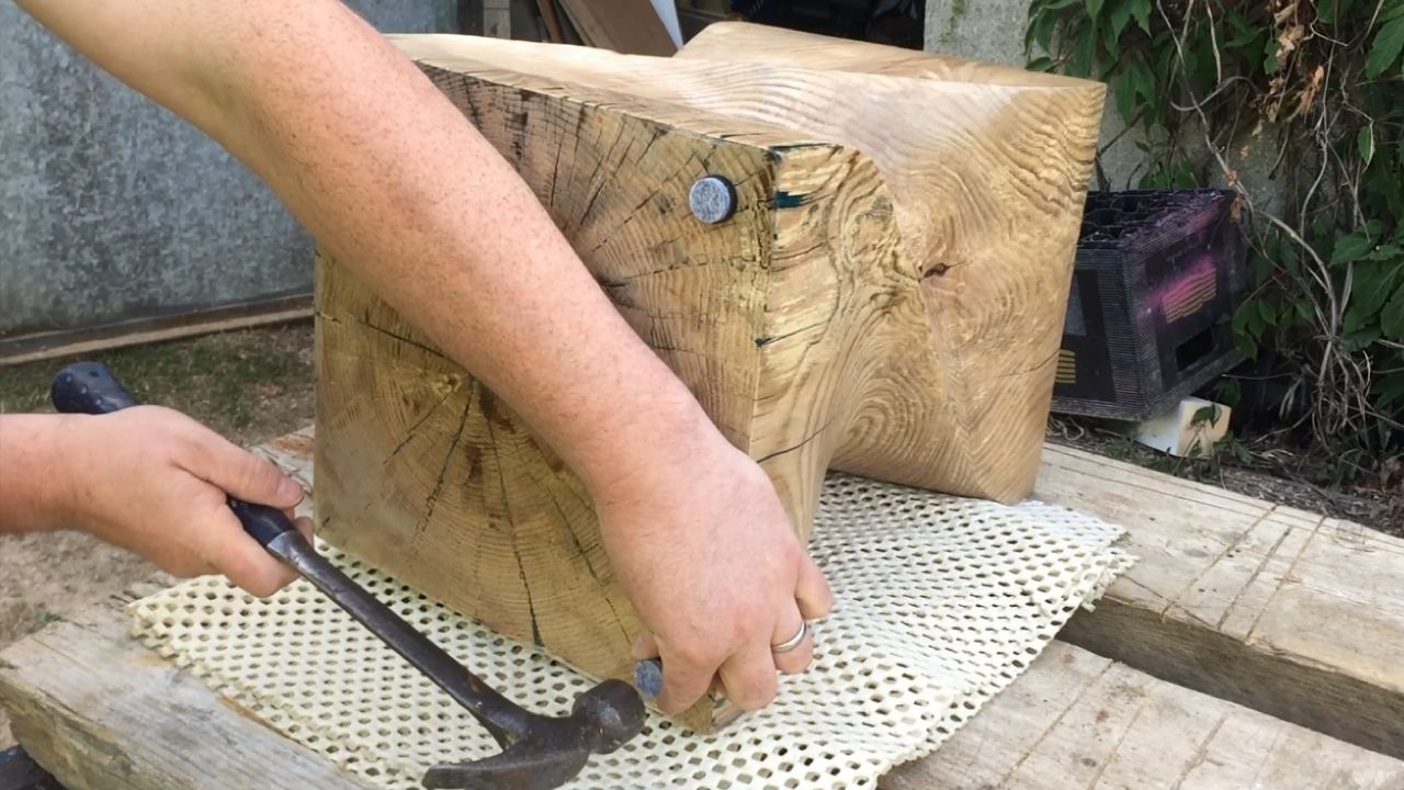 Twisted Stool / End Table : 14 Steps (with Pictures) - Instructables