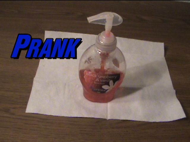 How to Set Up 2 Simple Bathroom Pranks! - Instructables