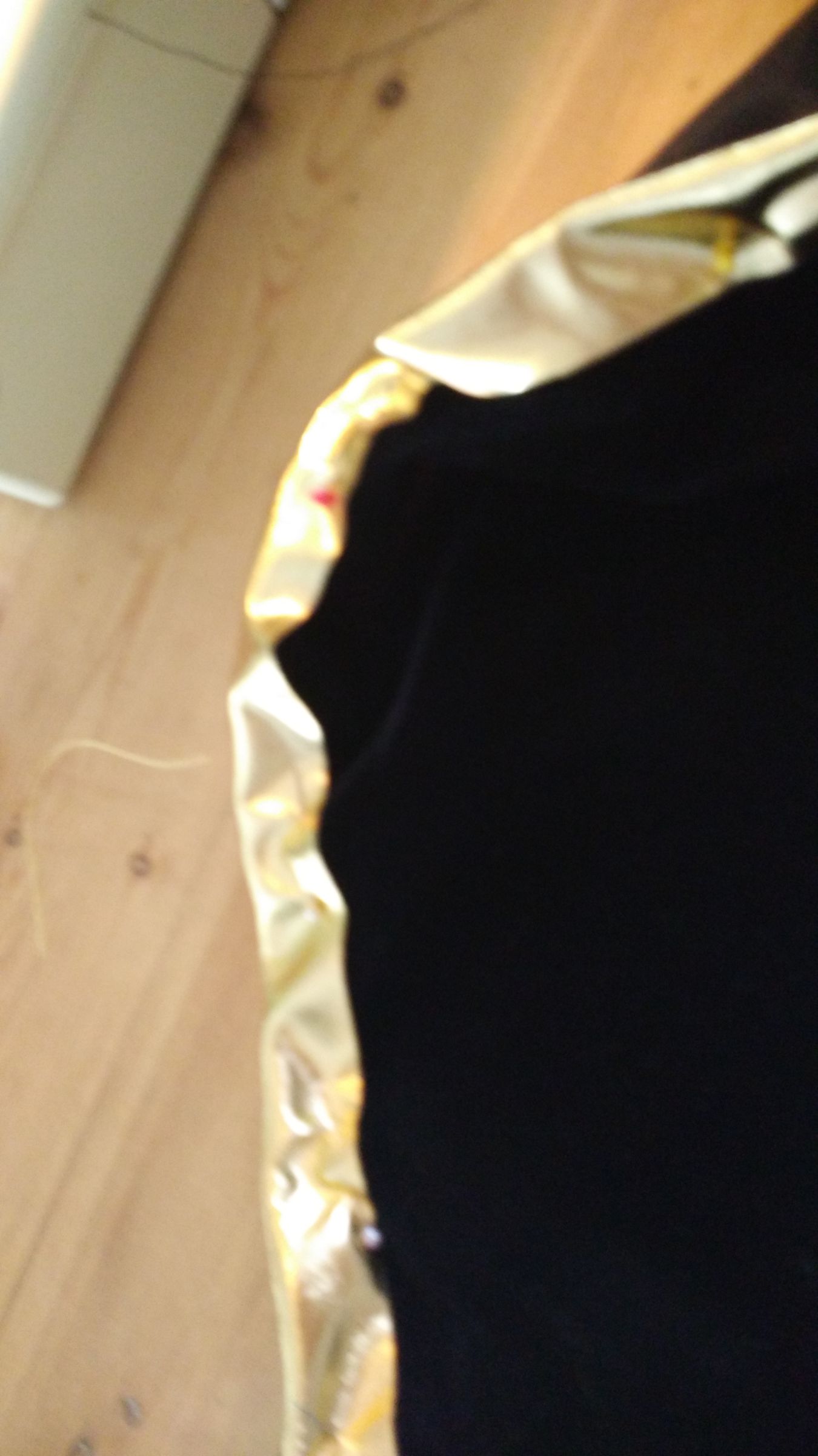 Storm From Xmen Cape : 11 Steps (with Pictures) - Instructables