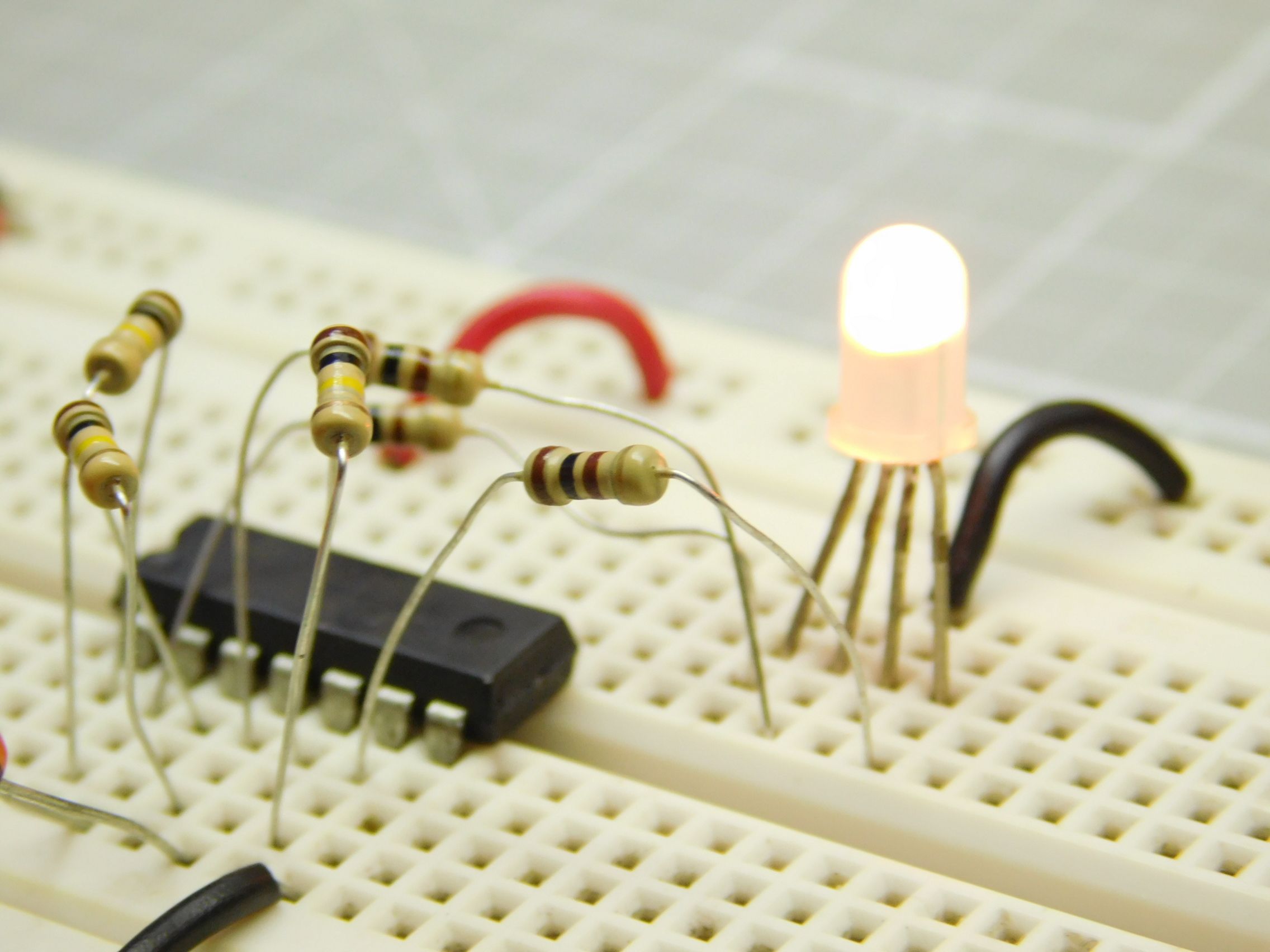 Let's Make! 5 More BreadBoard Projects for Beginners : 11 Steps (with ...