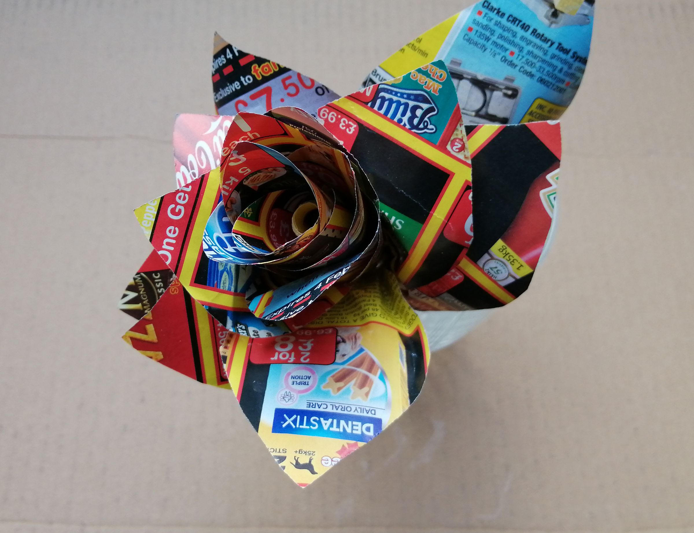 Junk Mail Flower : 5 Steps (with Pictures) - Instructables