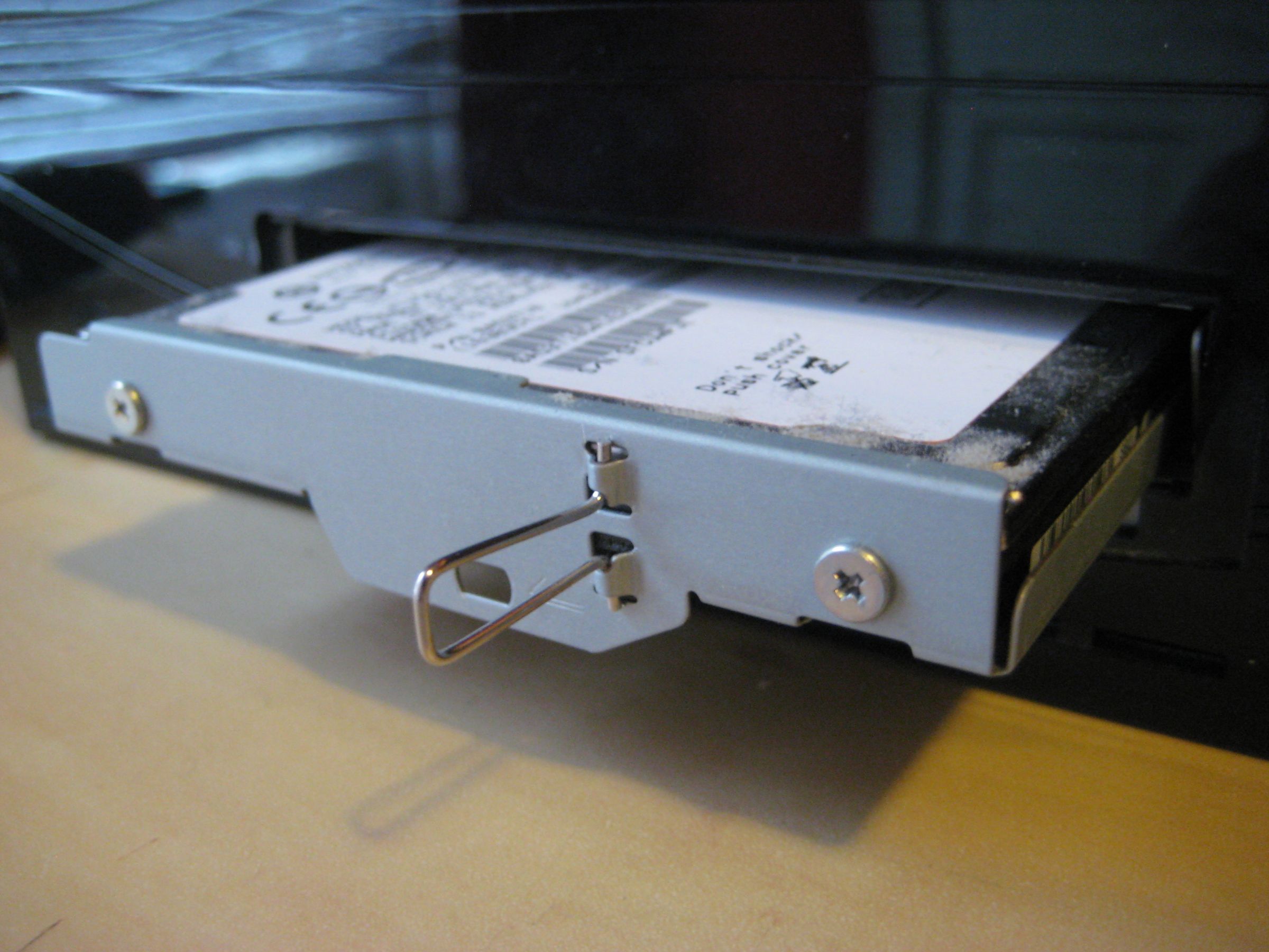 How to Remove Playstation 3 HDD : 6 Steps - Instructables