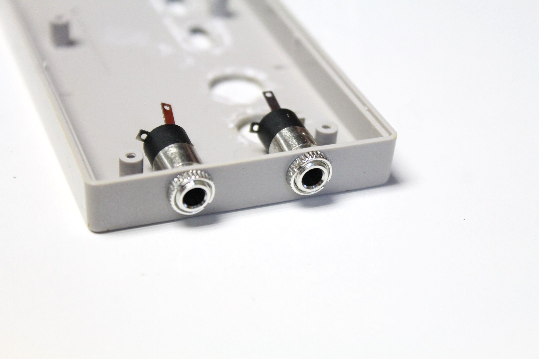 Headphone Amp in an NES Controller! : 19 Steps (with Pictures ...