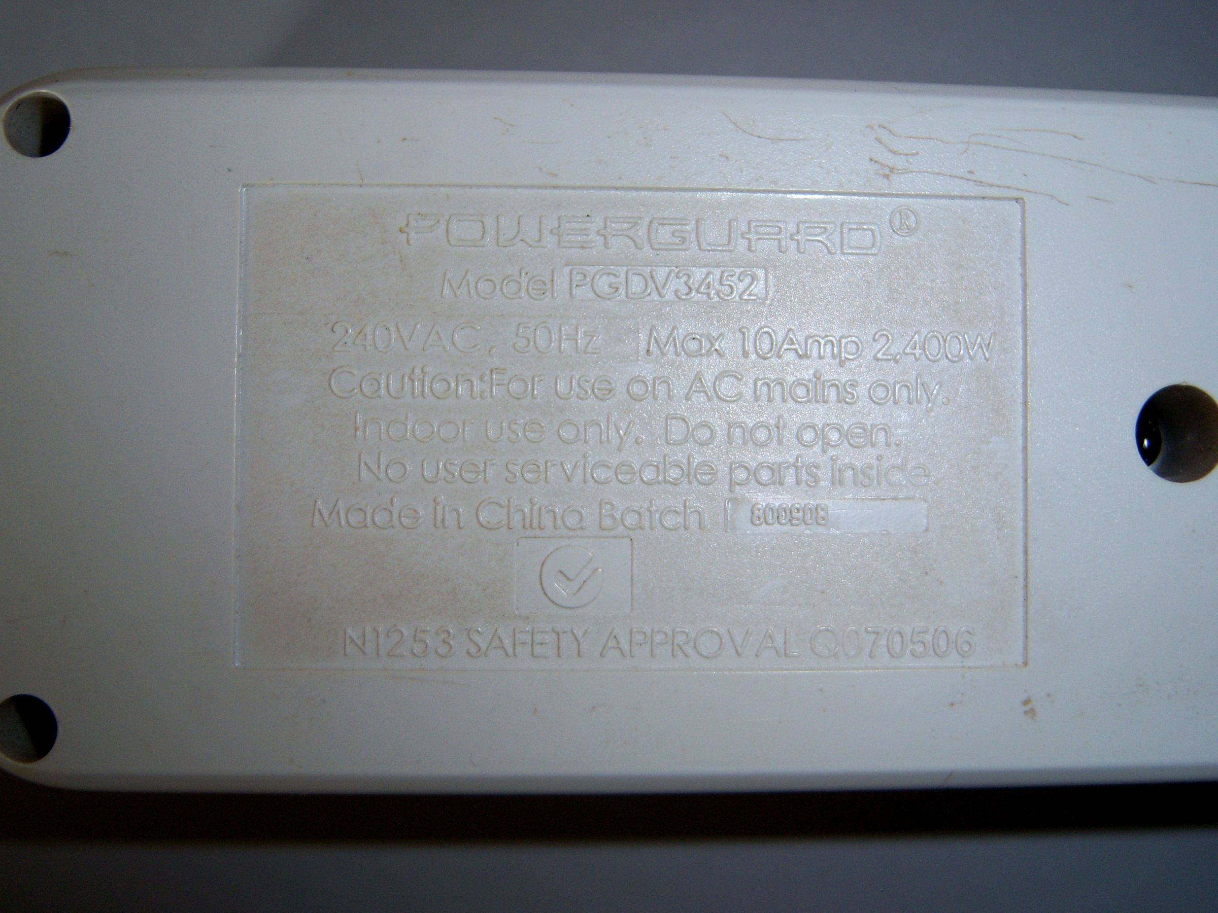 In-line Laptop Surge Protector With an Outlet : 6 Steps (with Pictures ...