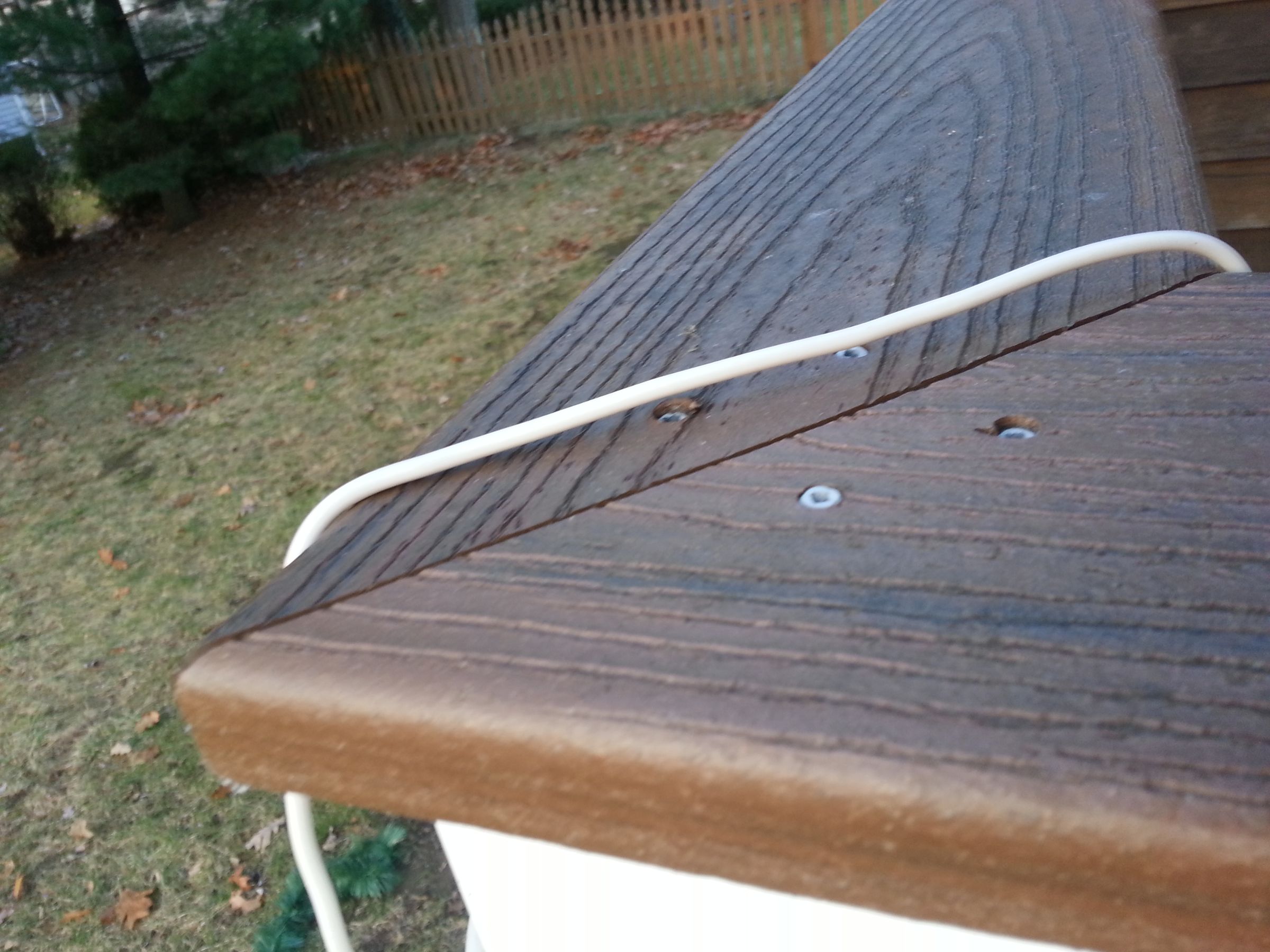 Easy DIY Porch Rail Decoration Hangers : 4 Steps - Instructables