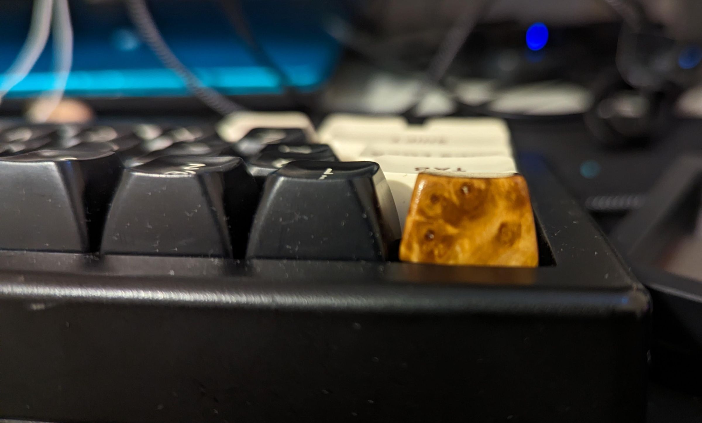 Wooden Keycaps With CNC and Woodcarving : 13 Steps (with Pictures ...