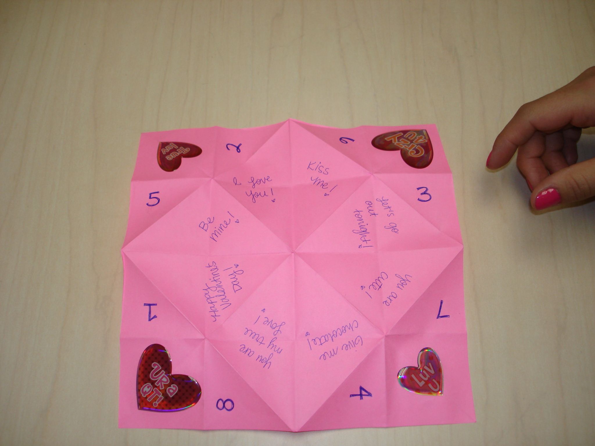 CUTIE-CATCHING FORTUNE TELLER : 6 Steps - Instructables