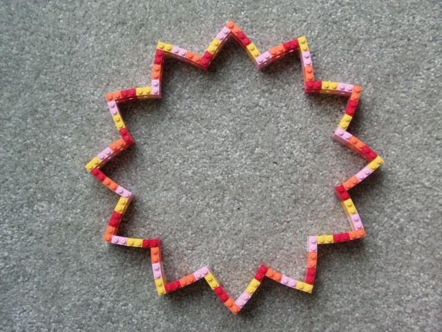 Lego Starburst (12-point) : 4 Steps (with Pictures) - Instructables
