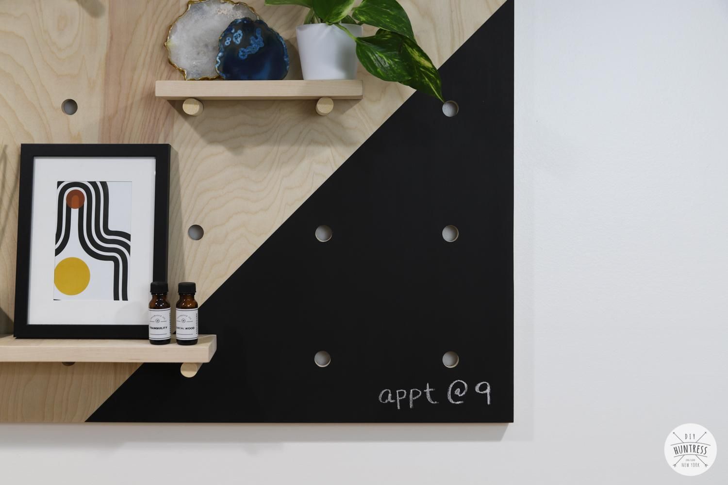 DIY Pegboard Wall Organizer : 9 Steps (with Pictures) - Instructables