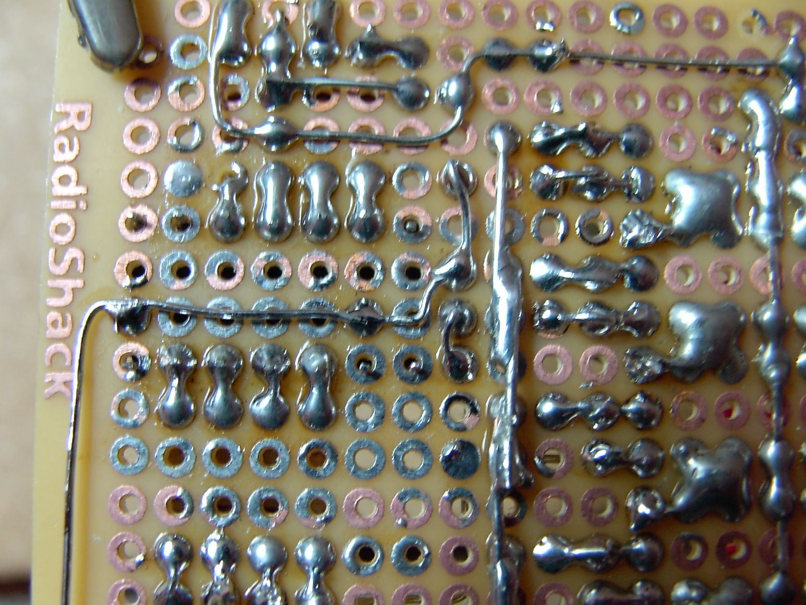 Single Chip, 2 Wire 4x4 LED Matrix - Instructables