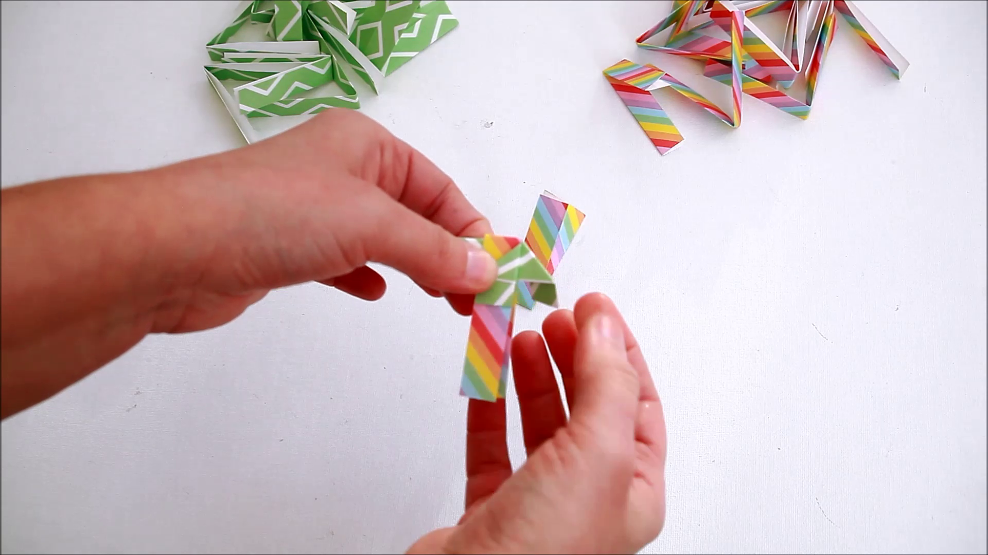 Woven Paper Bracelet : 10 Steps (with Pictures) - Instructables