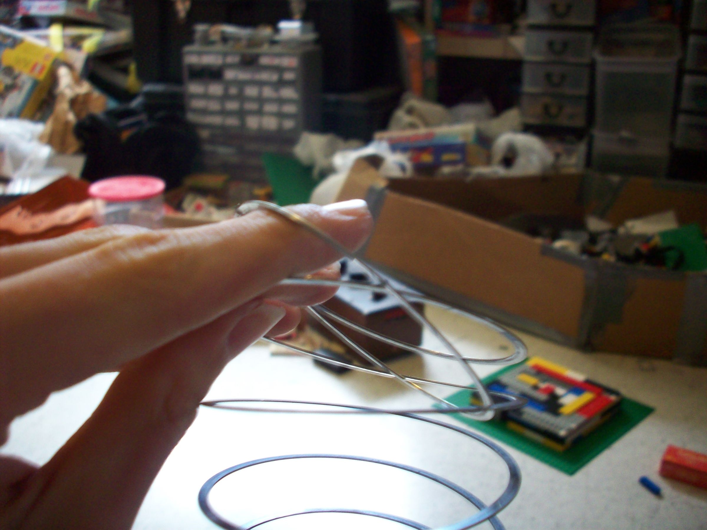 How to Get Those Stubborn Slinky Kinks Out : 5 Steps (with Pictures ...