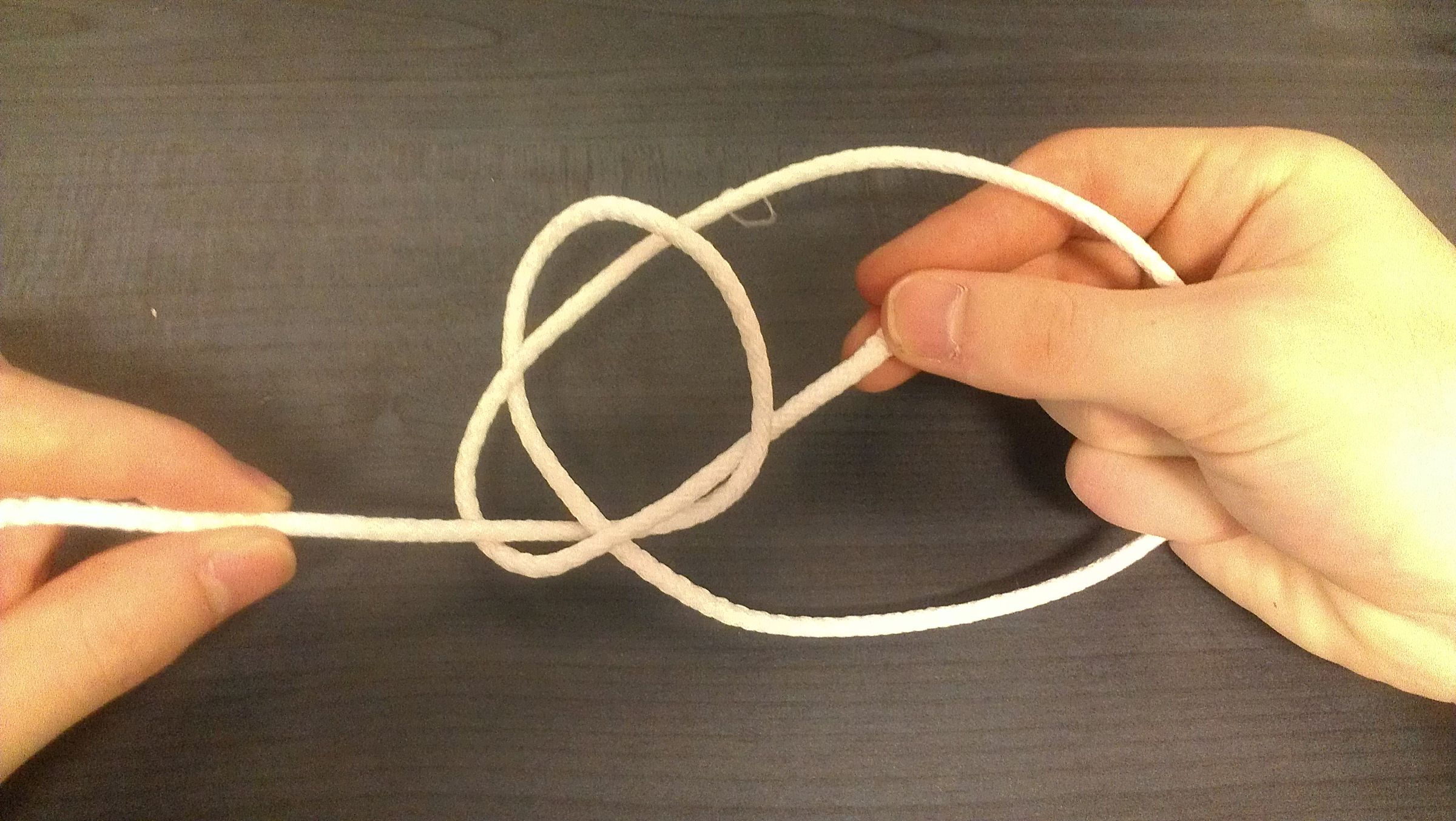 How to Tie a Bowline : 6 Steps (with Pictures) - Instructables