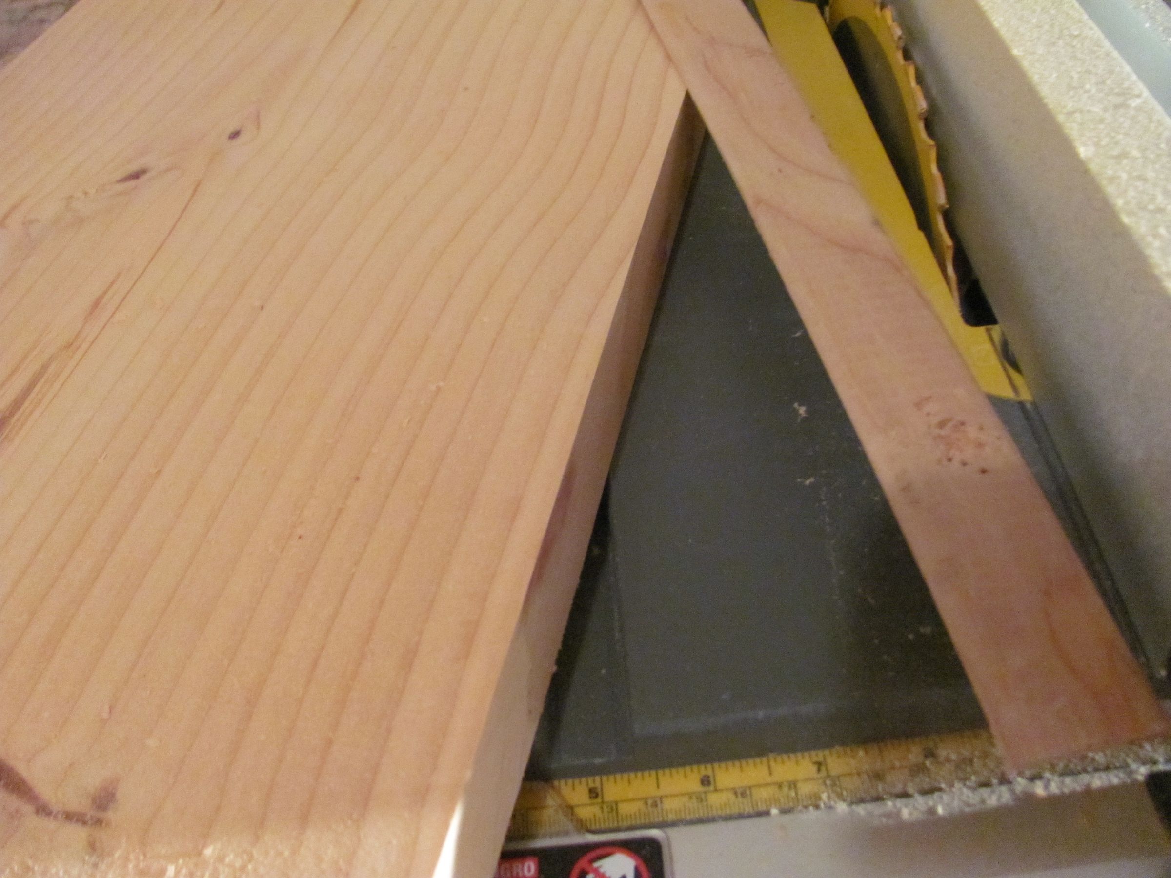 2x12 End Table With HDPE Knob : 12 Steps (with Pictures) - Instructables