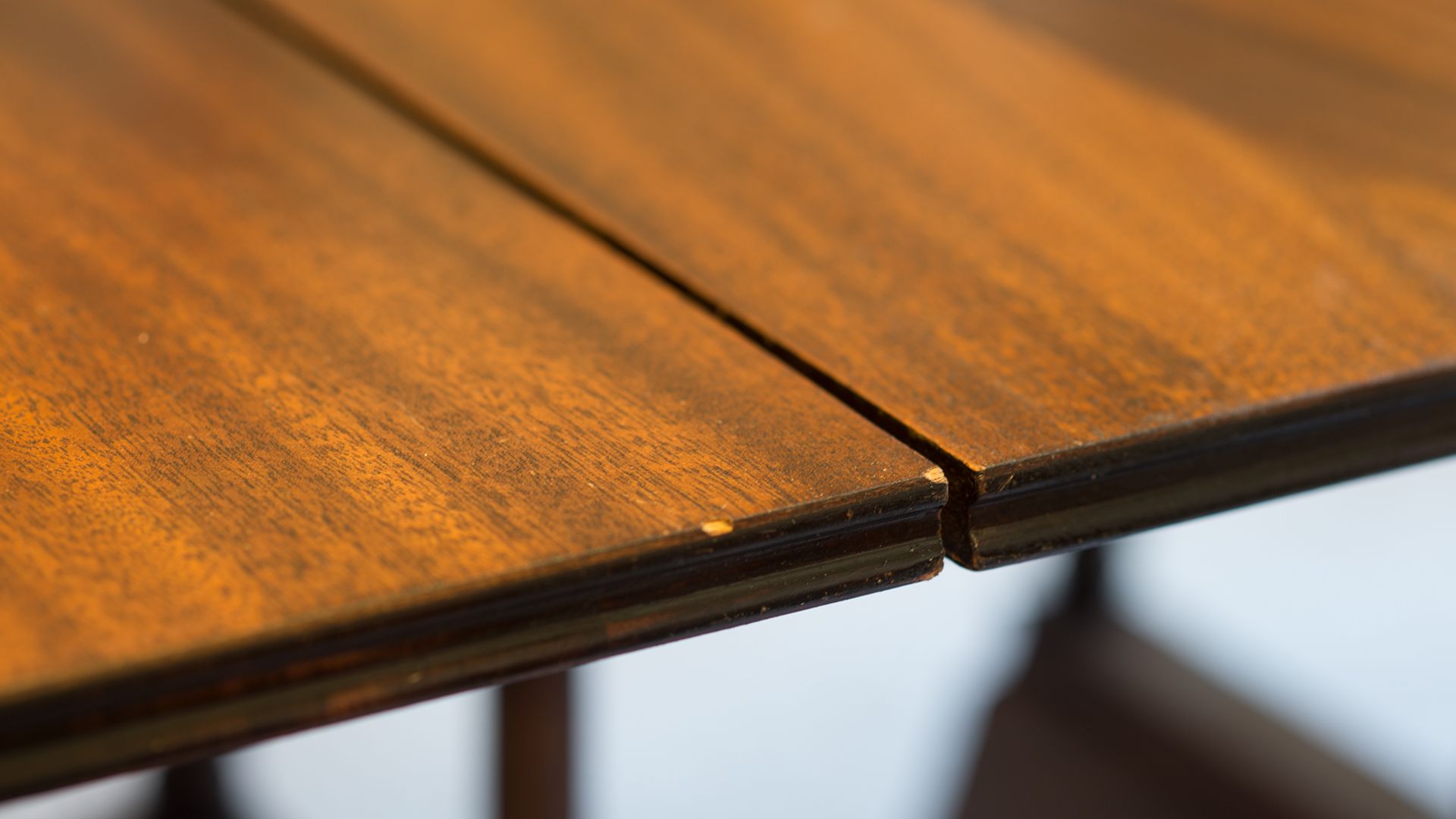 Fix That Annoying Table Leaf! : 4 Steps - Instructables