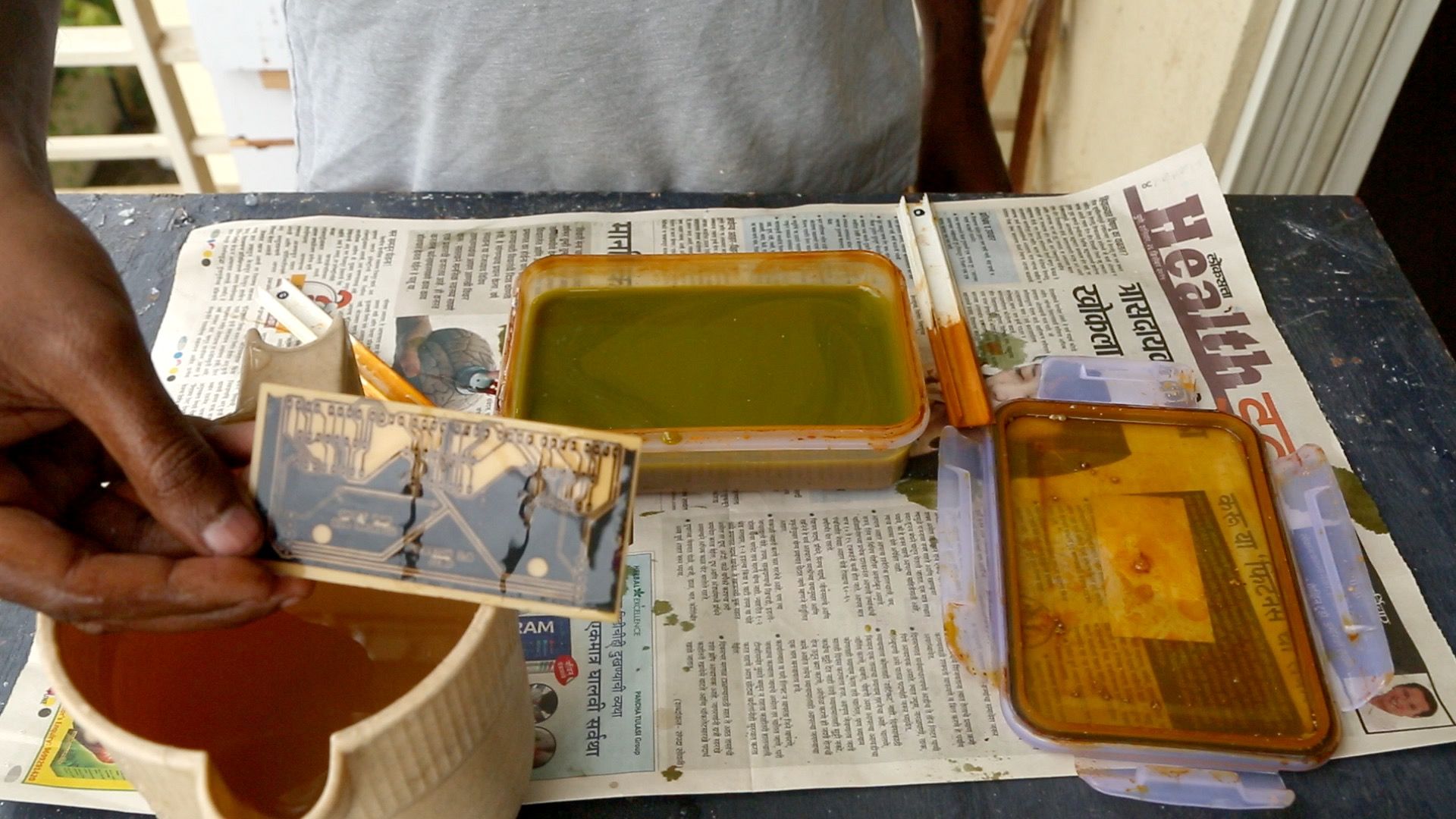 PCB Etching Using Toner Transfer Method : 9 Steps (with Pictures ...
