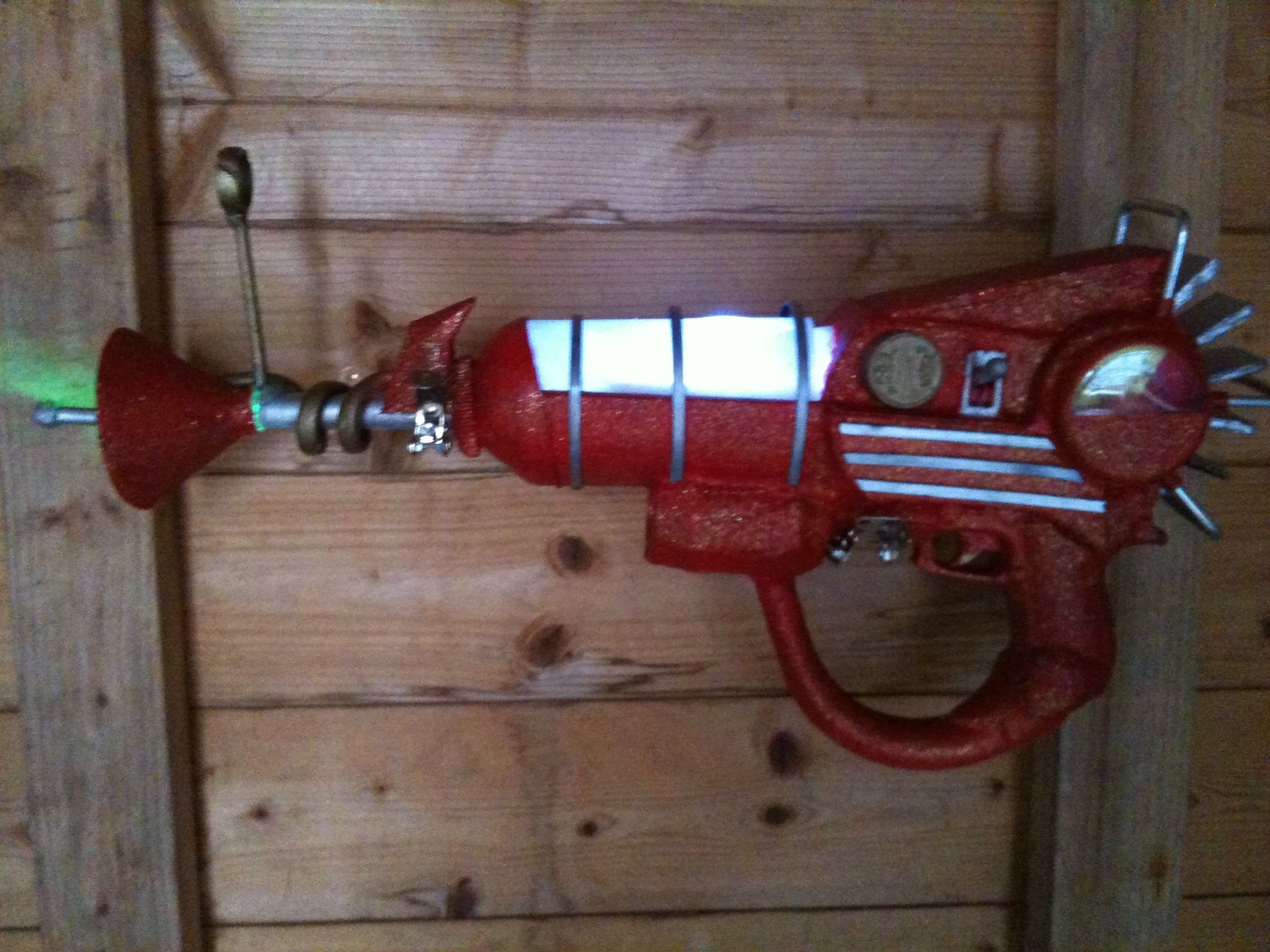 Porter's Ray Gun ( Cod) : 7 Steps (with Pictures) - Instructables