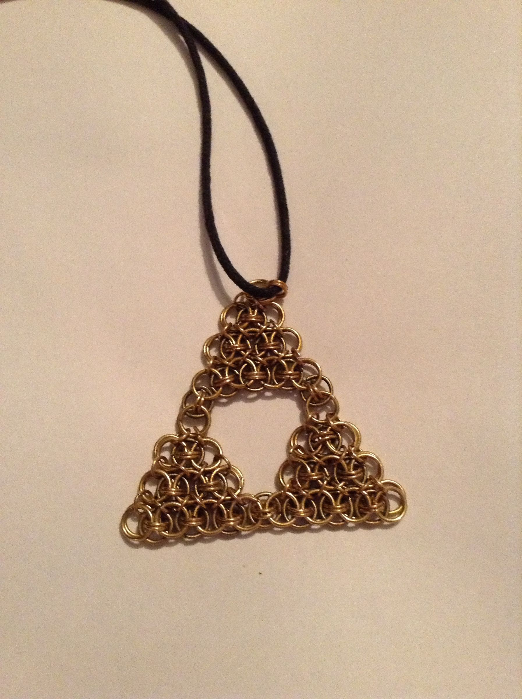 Triforce Chainmaille Pendant : 8 Steps (with Pictures) - Instructables