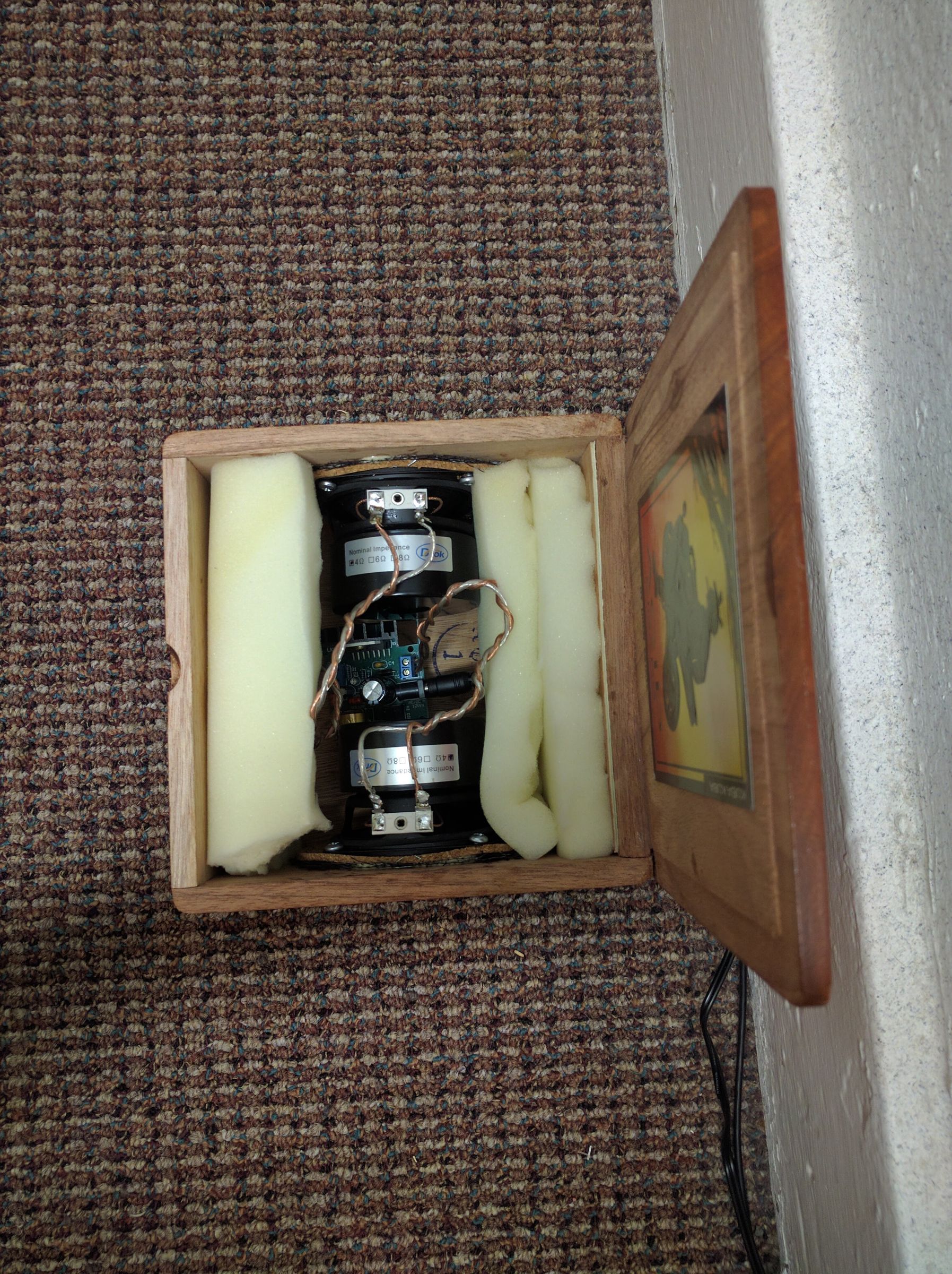 Smokin' Speakers: Cigar Box Speakers : 10 Steps (with Pictures ...