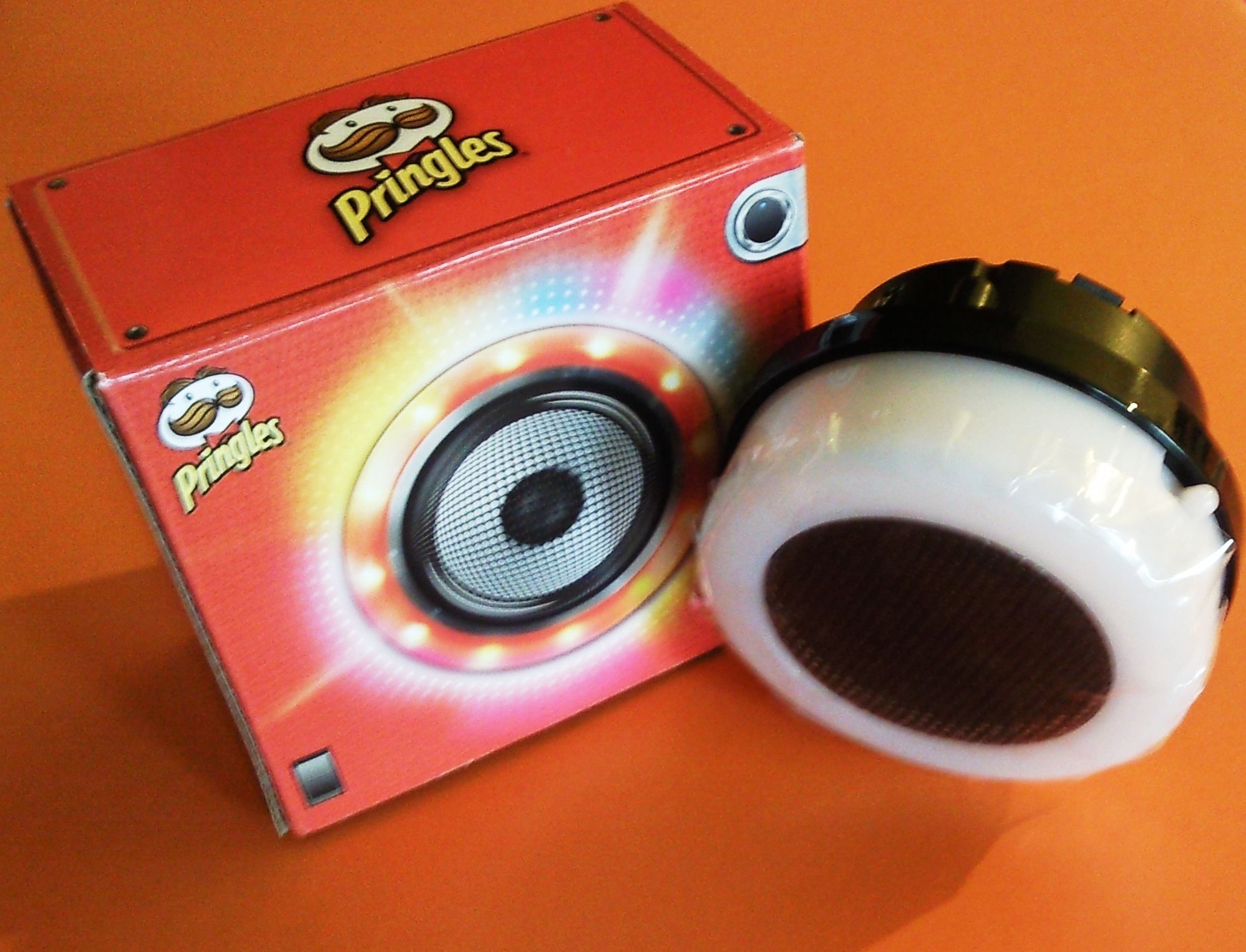 Pringles Ghettoblaster : 12 Steps - Instructables