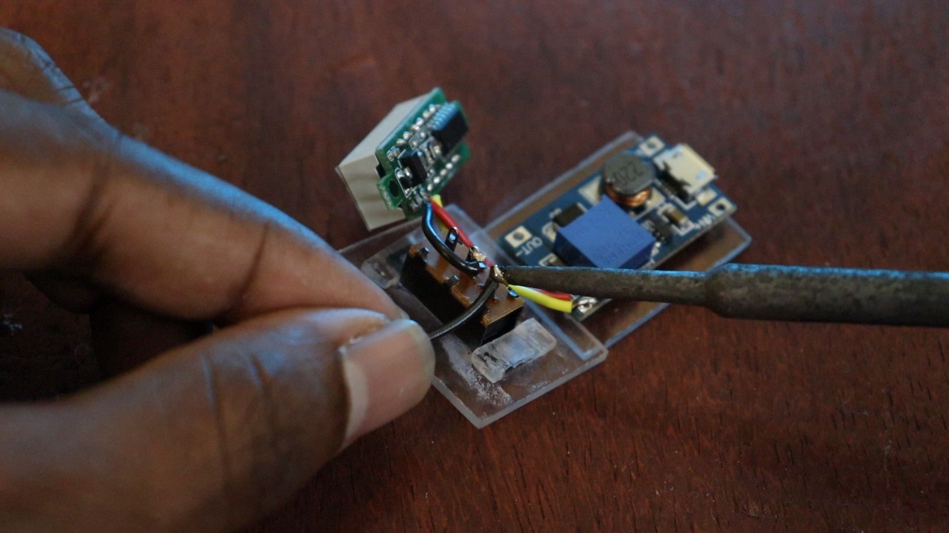 DIY Mini UPS for Wifi Router : 11 Steps - Instructables
