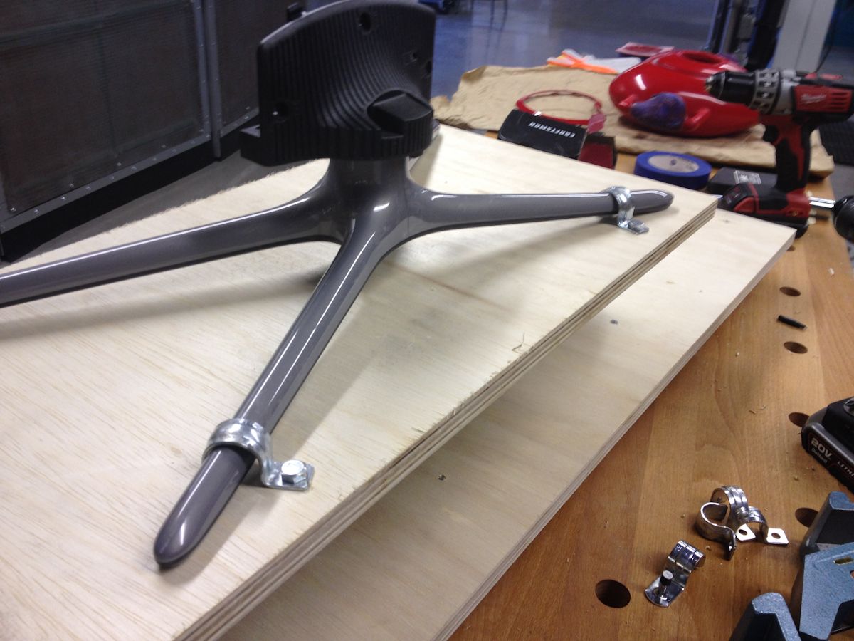 Hand Crank TV Lift : 11 Steps (with Pictures) - Instructables