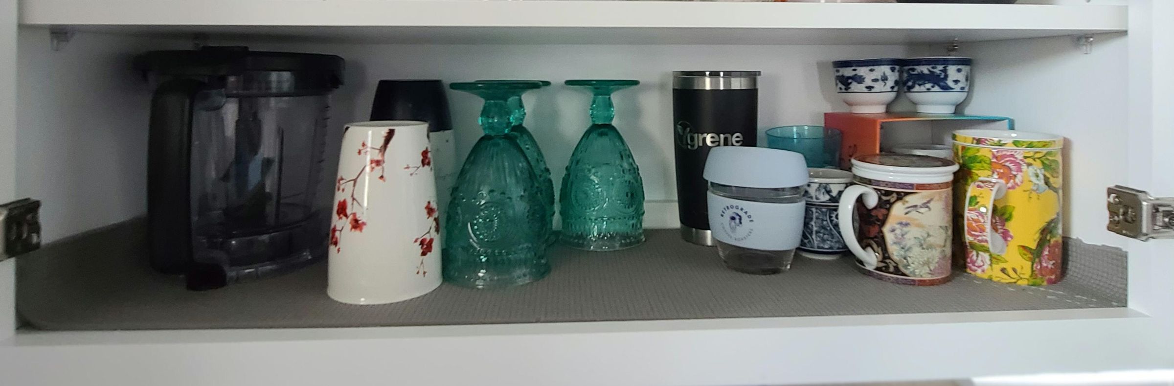 Repurposing Old Yoga Mats: Shelf Liner : 6 Steps (with Pictures ...