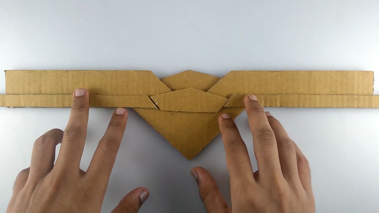 DIY Wonder Woman's TIARA Costume : 17 Steps (with Pictures) - Instructables