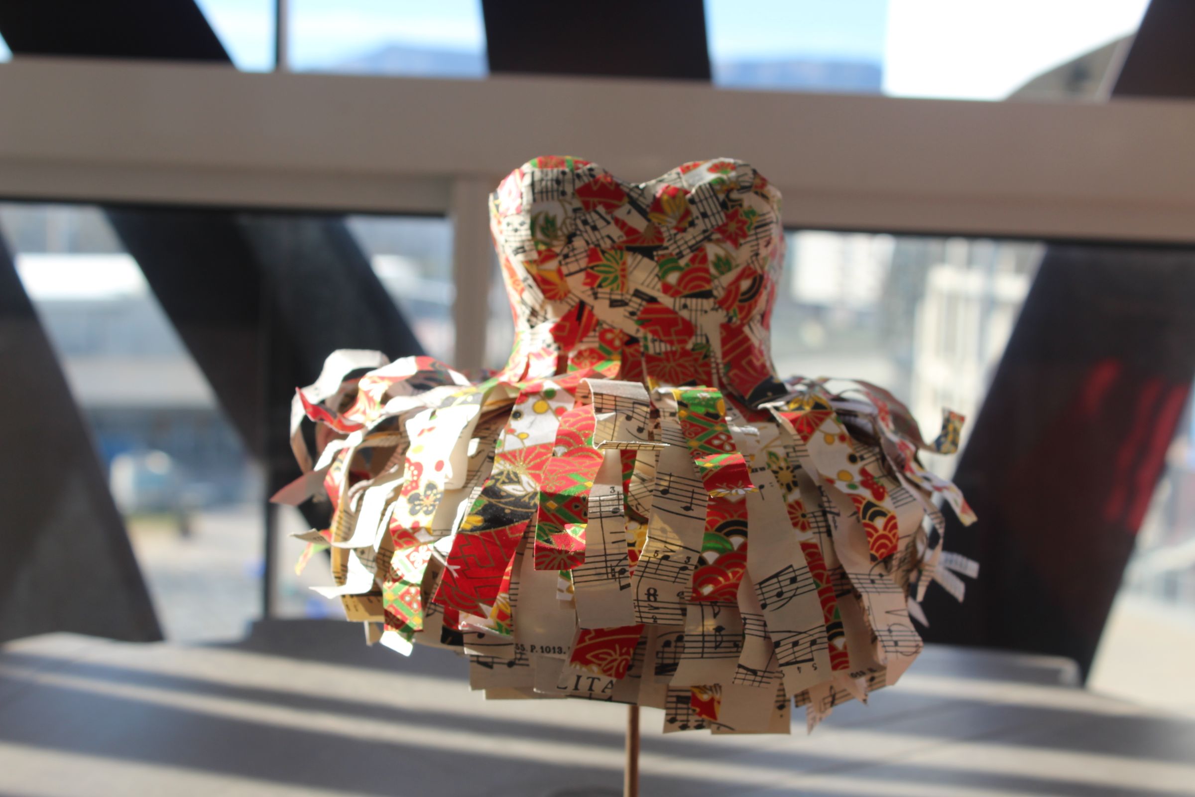 Paper Dancing Dress : 4 Steps - Instructables