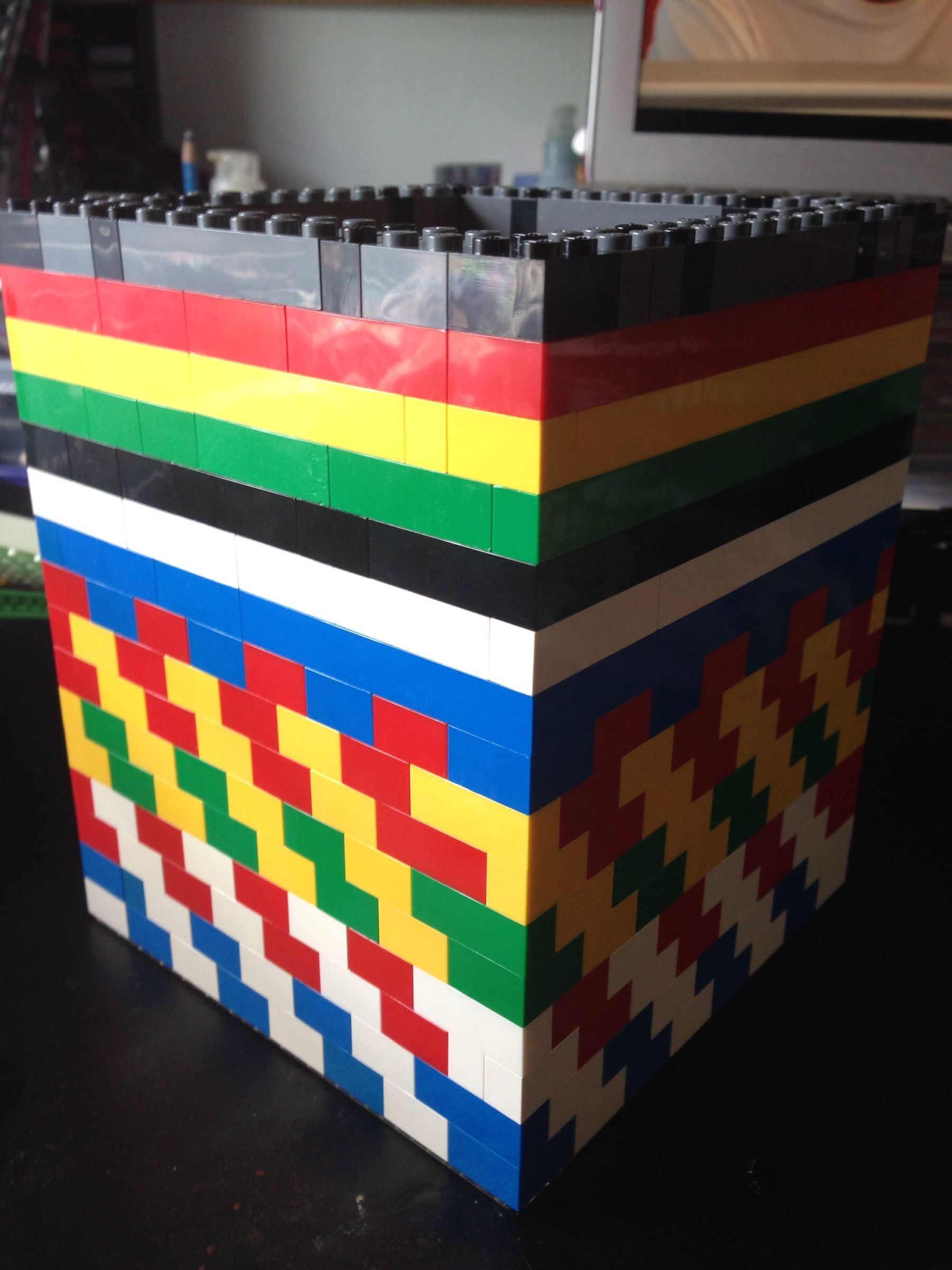 LEGO Vase/Pot/Holder/Box : 6 Steps - Instructables