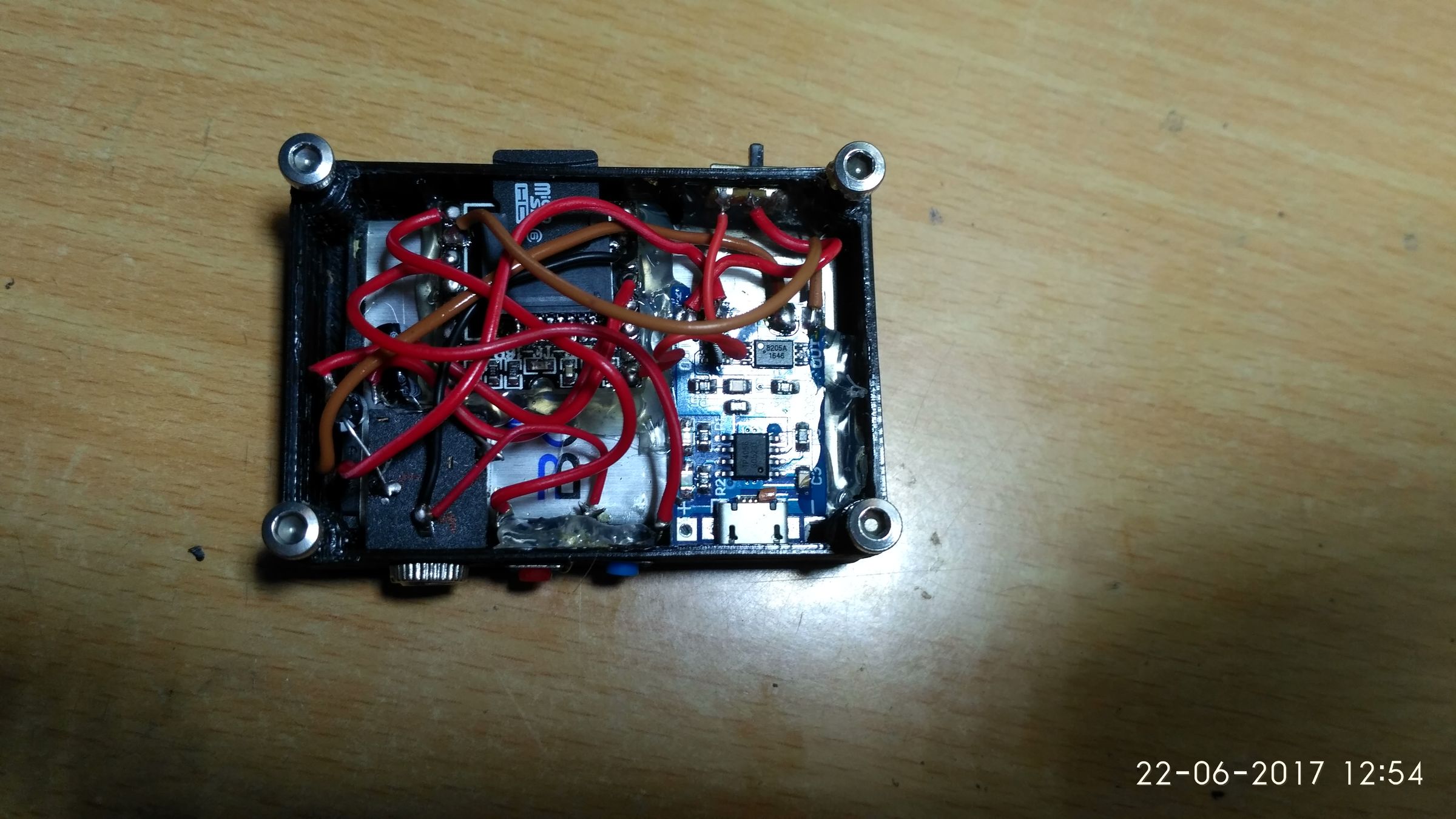 DIY AWESOME MP3 Player : 7 Steps (with Pictures) - Instructables