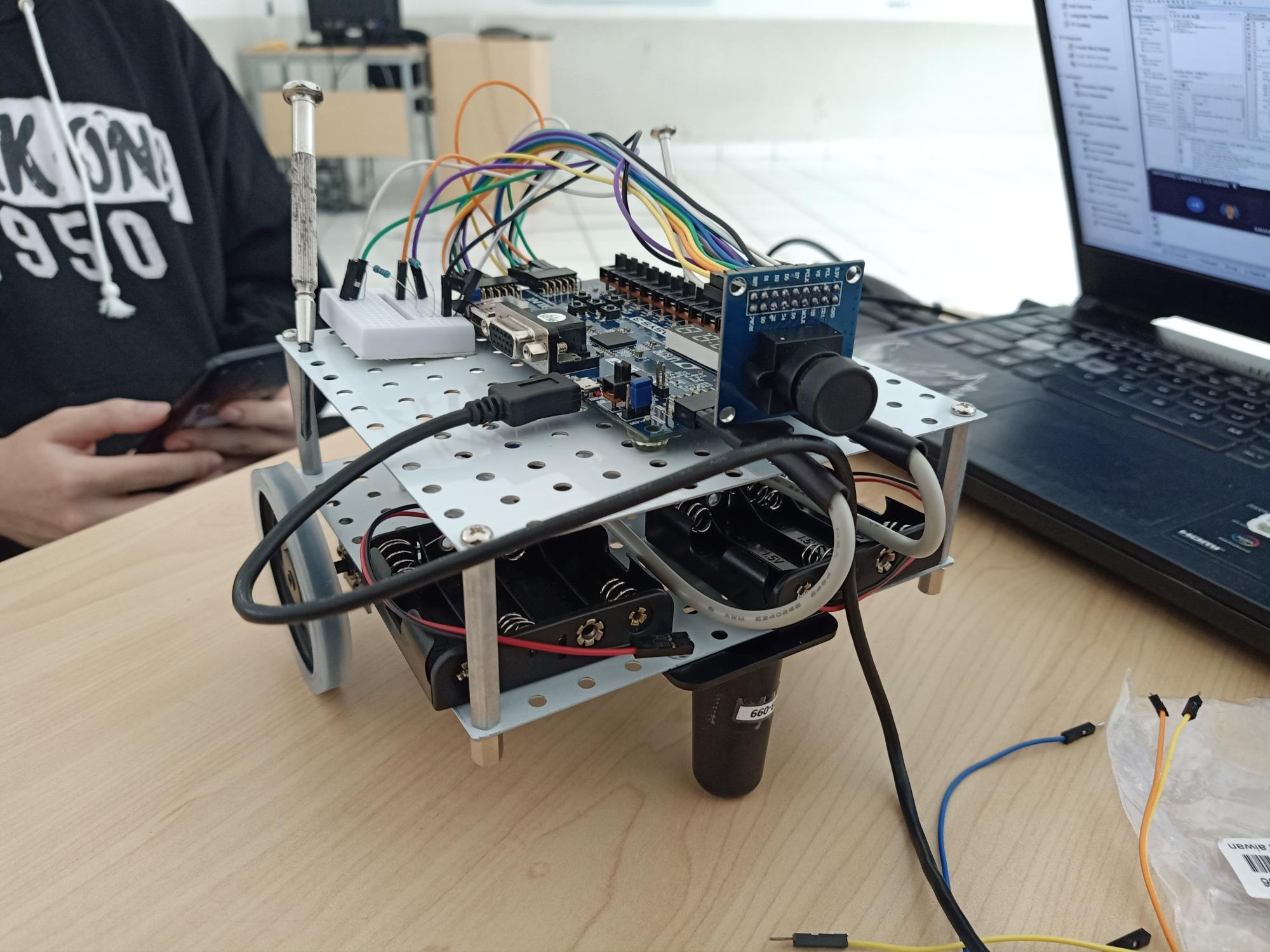 Light Seeking Mobile Robot - BASYS 3 (VHDL) : 7 Steps - Instructables