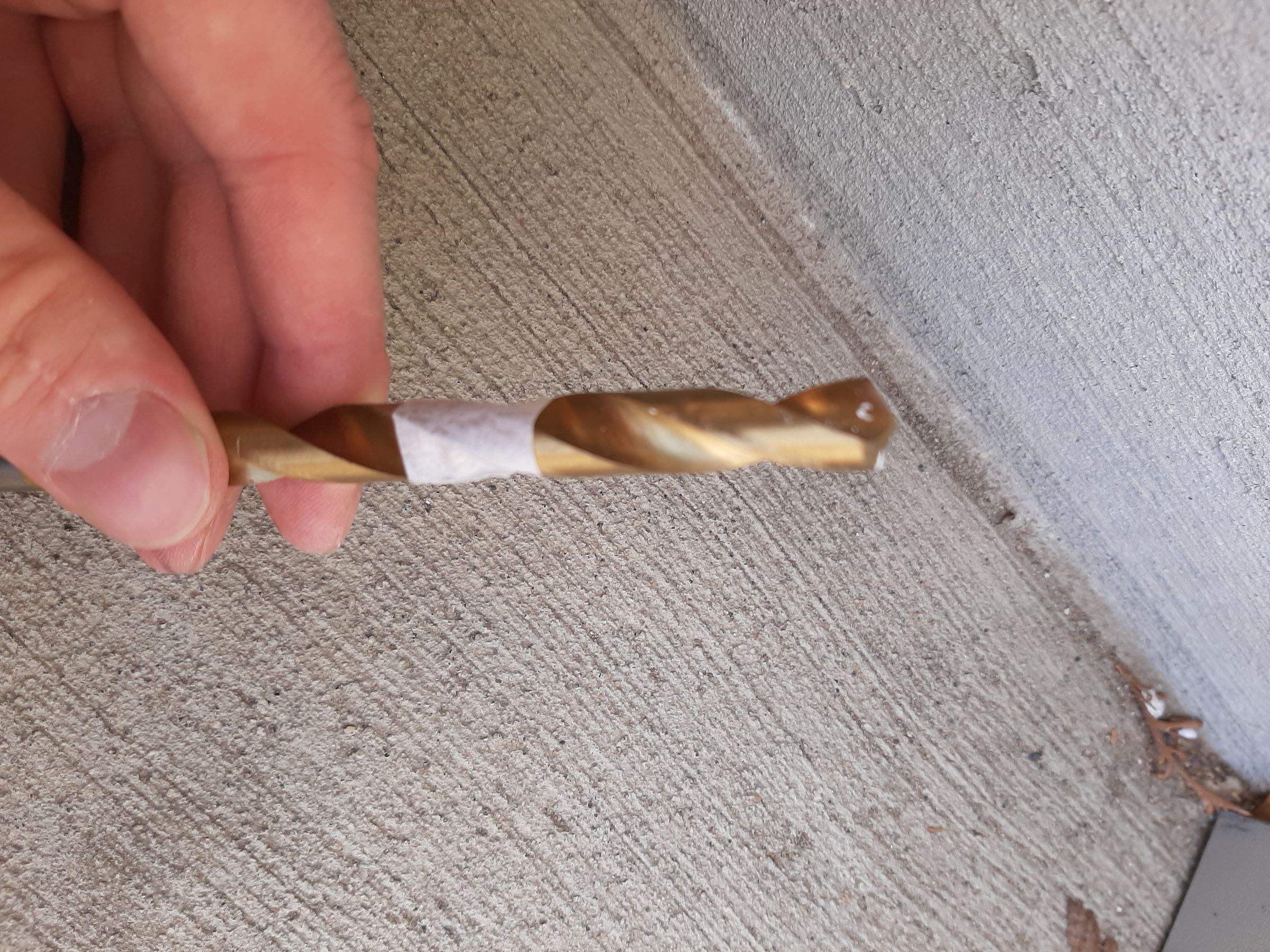 How to Make an Authentic Looking Painters Mahl Stick : 4 Steps (with ...