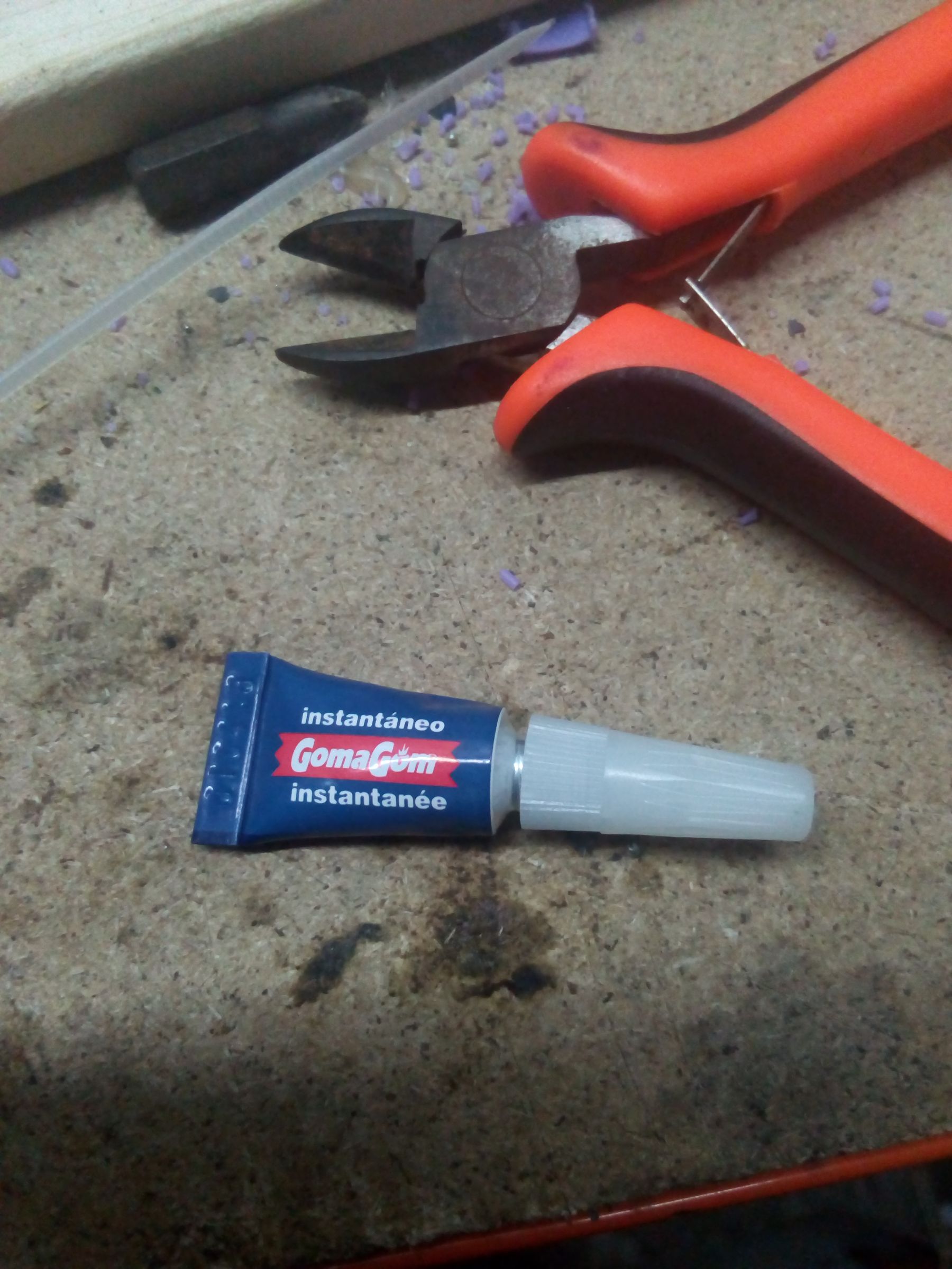 Redneck Fix for Camera Lid for Free!! : 5 Steps (with Pictures ...